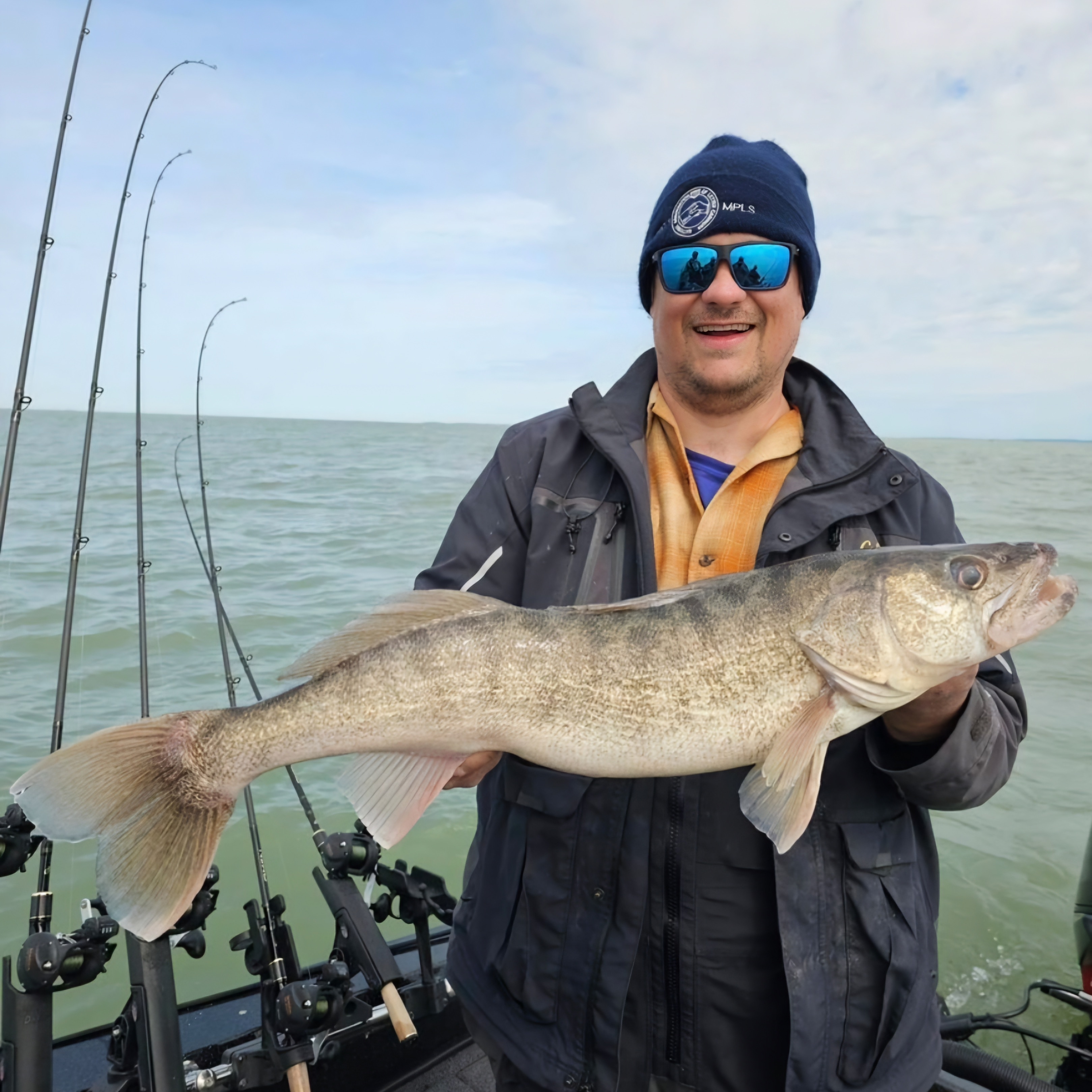 Tank of a walleye!! | Scrolller