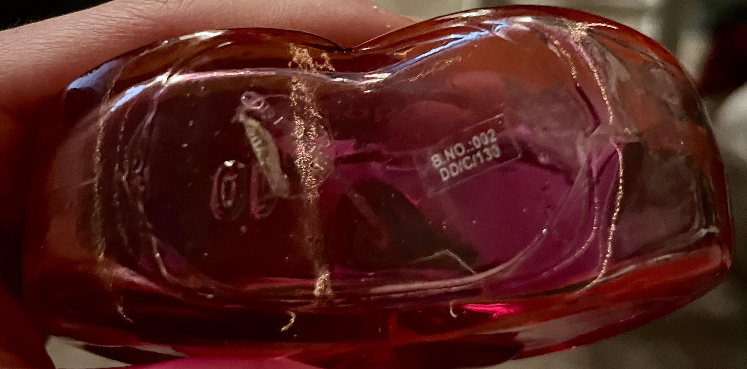 Does anyone know what this perfume is? | Scrolller