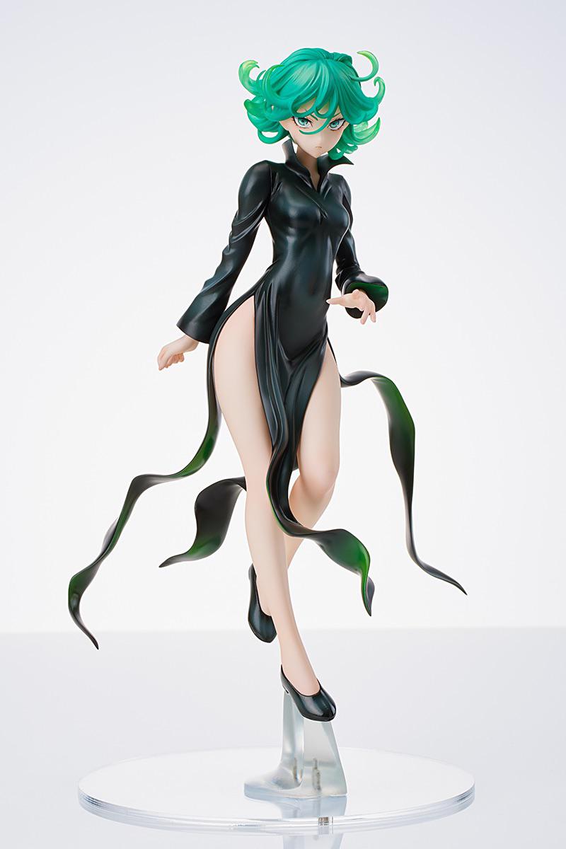 New official Fubuki and Tatsumaki figures based on a past cover page from the manga. | Scrolller
