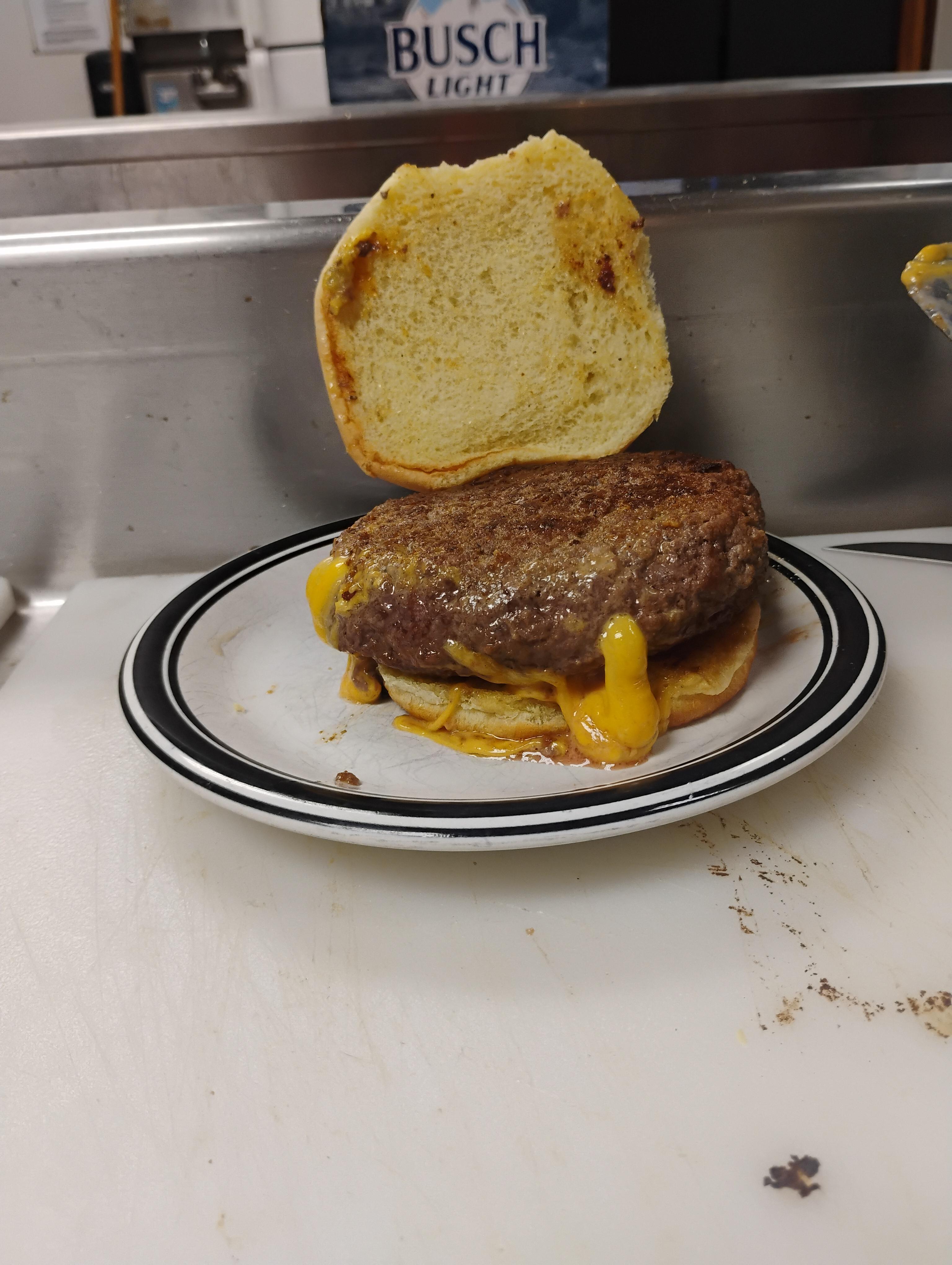 Inside Out Burger 🍔, aka the Juicy Lucy | Scrolller