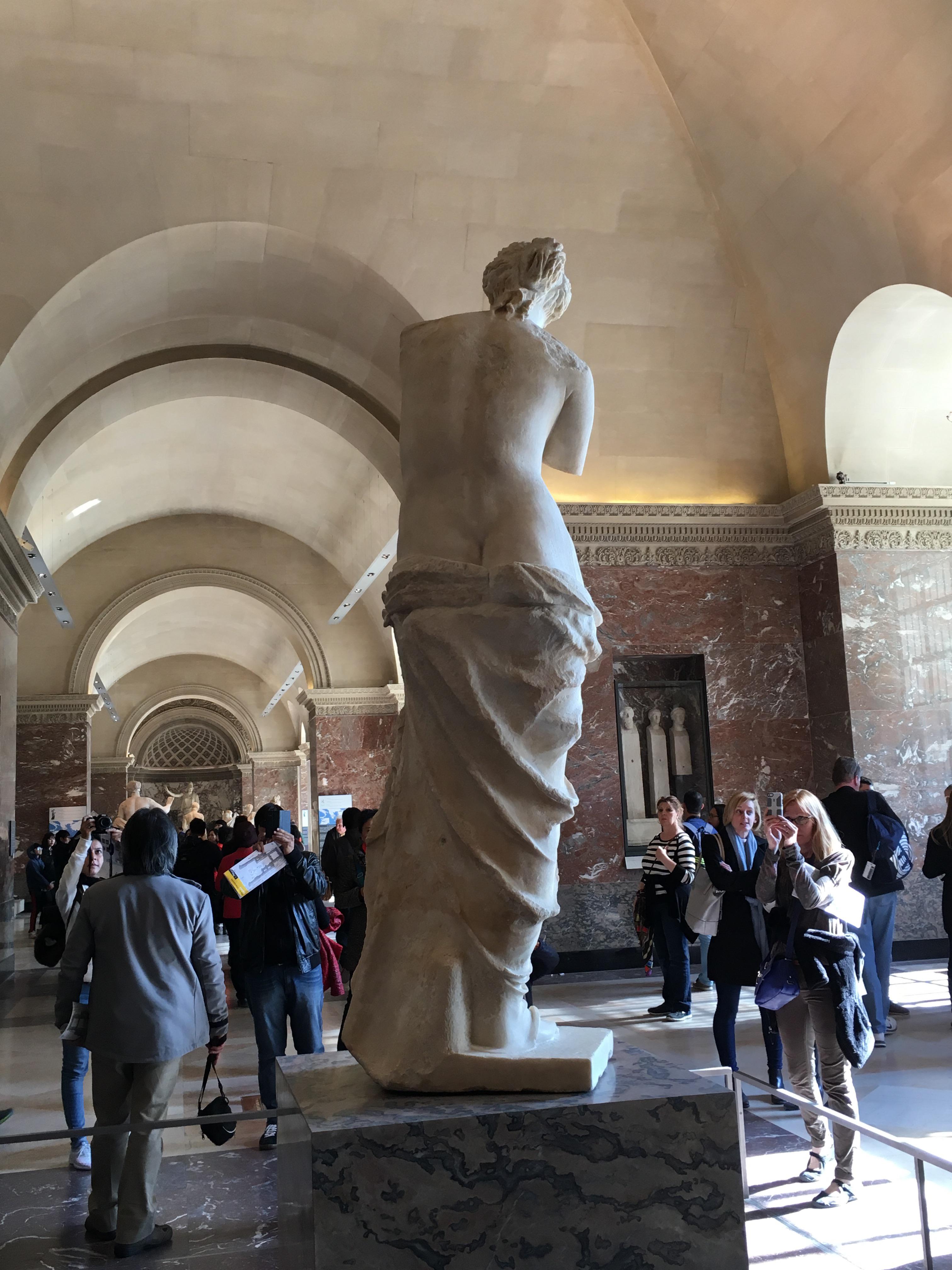 Venus de Milo backside view | Scrolller