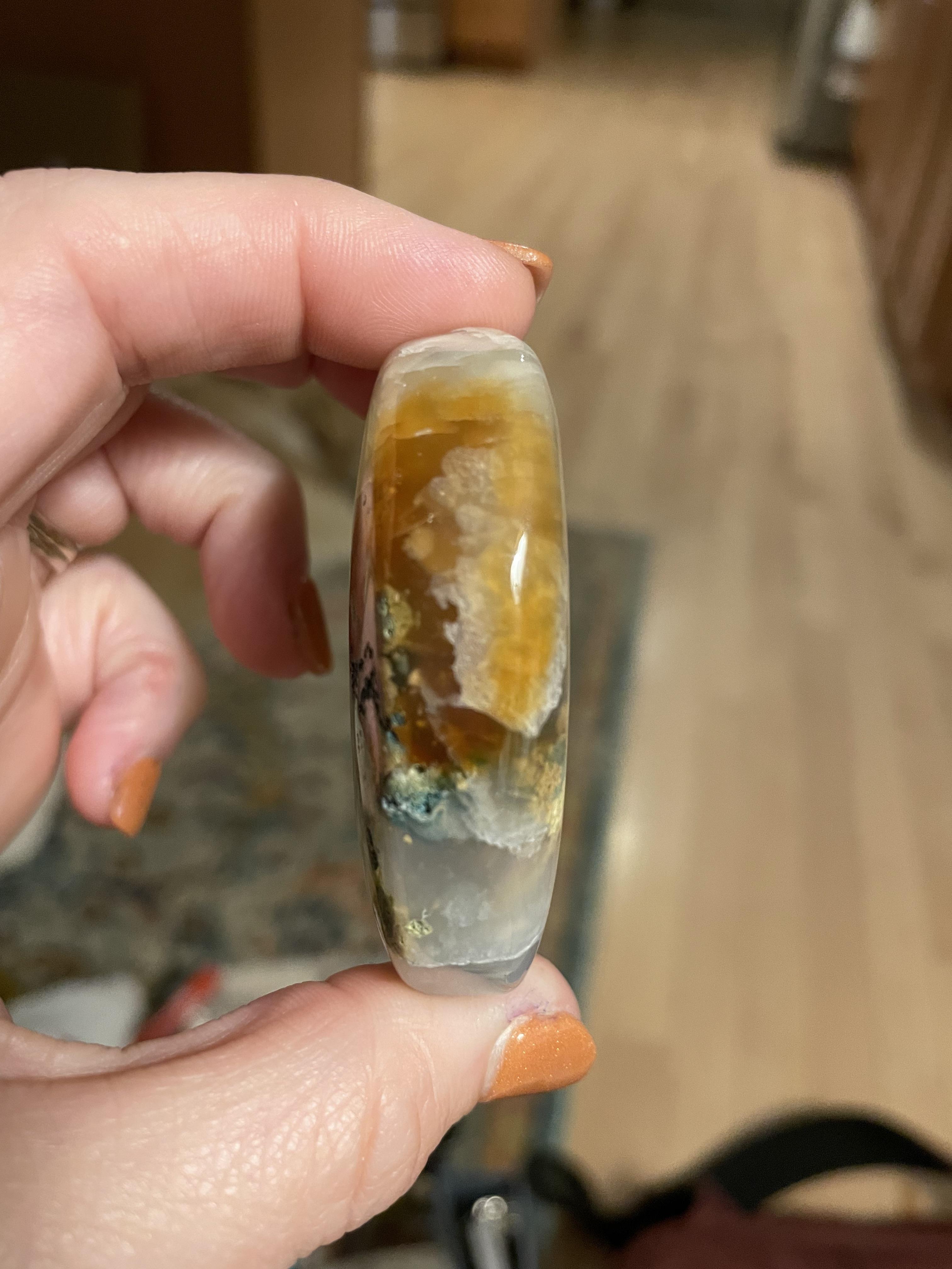 What is this crystal? | Scrolller