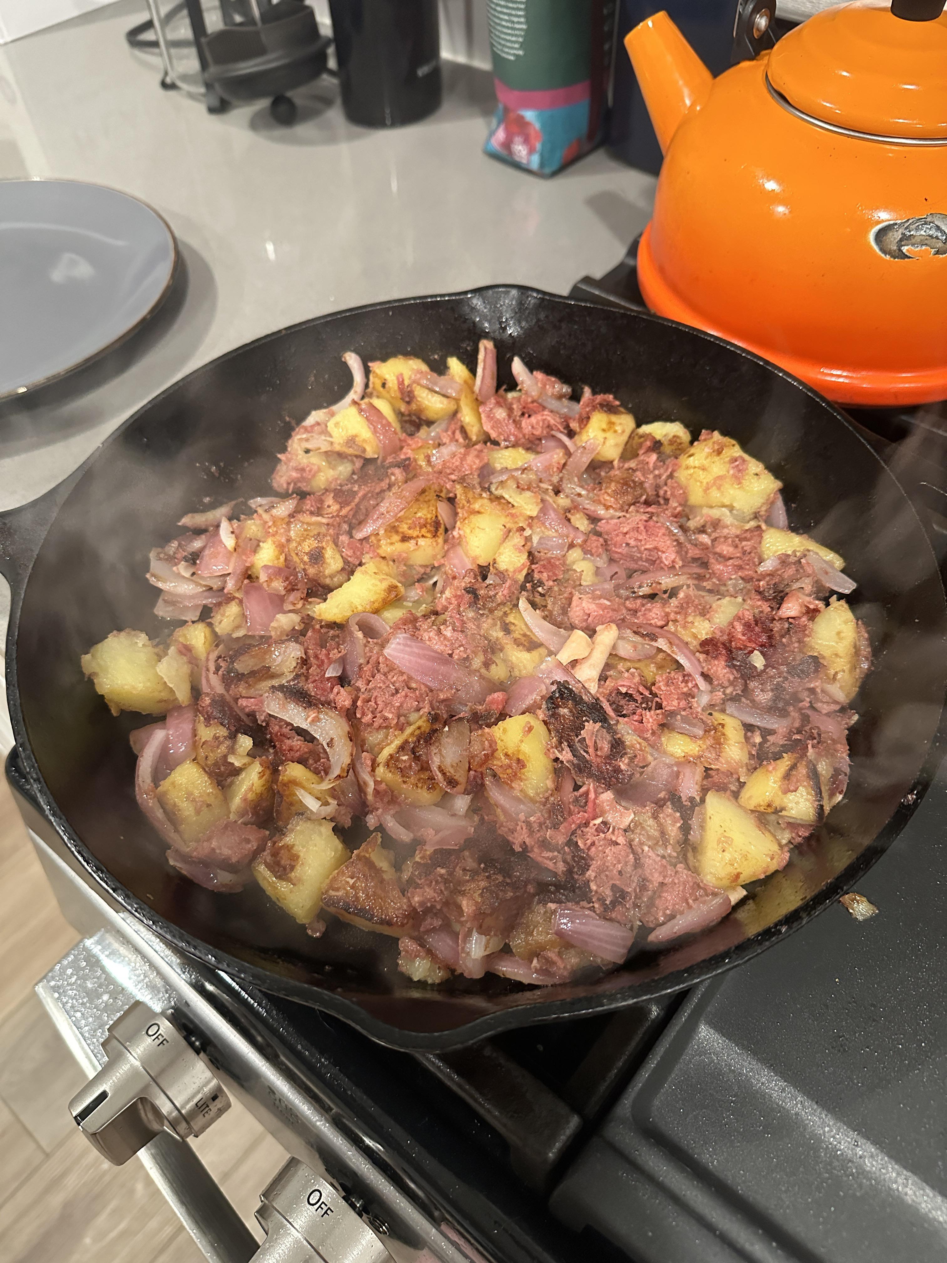 Dual wielding | Scrolller