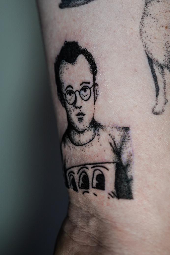 Illustrative Keith Haring tattoo @studioberghe | Scrolller