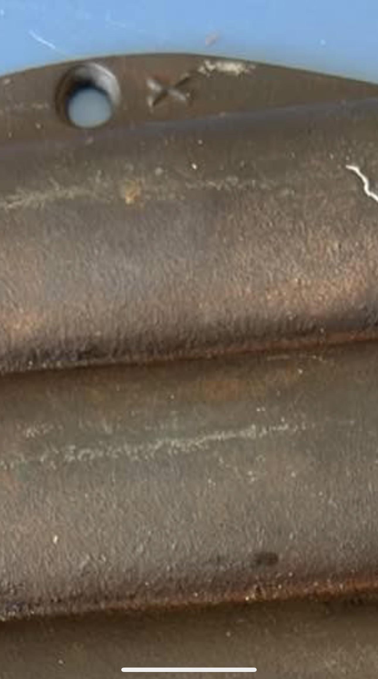 Is there a good resource with pictures for identifying unmarked or barely marked pans? | Scrolller