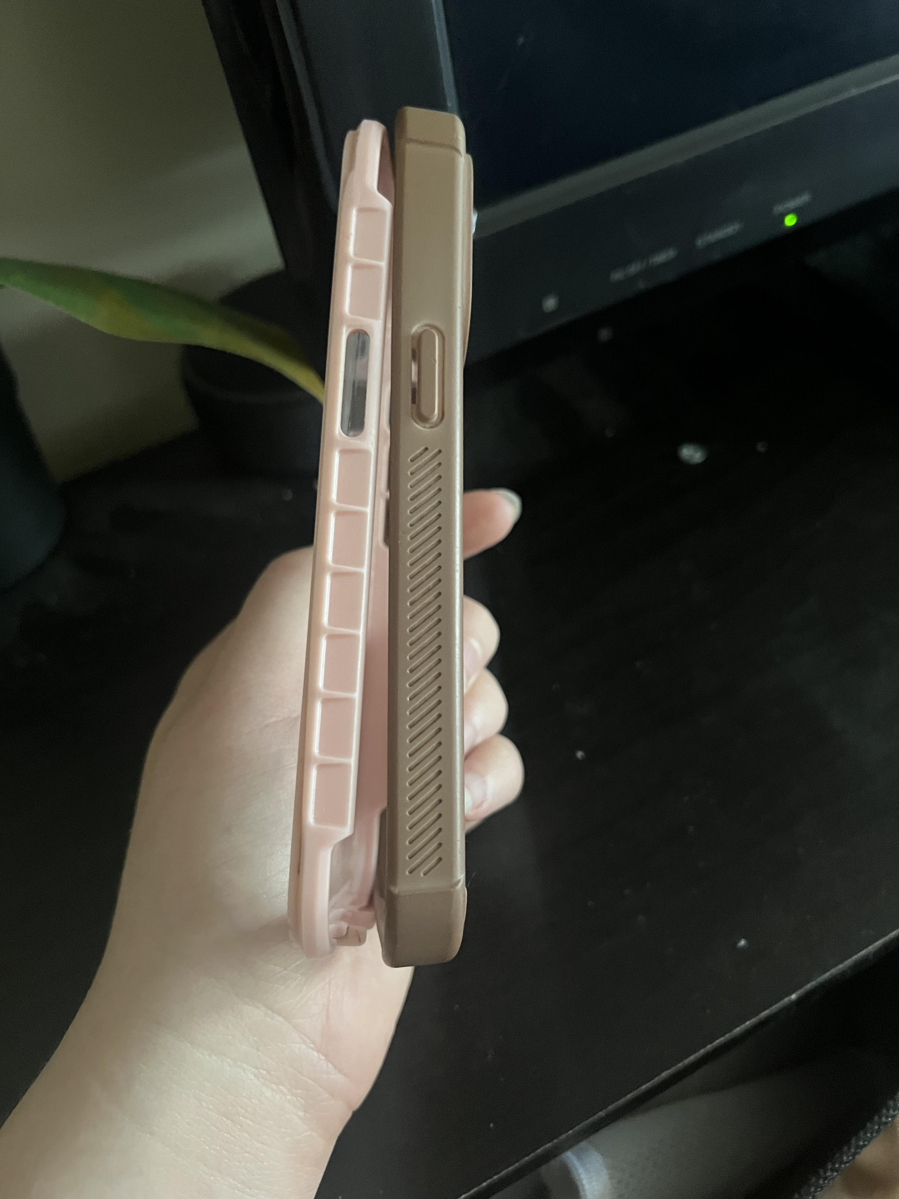 Identify this phone case? | Scrolller