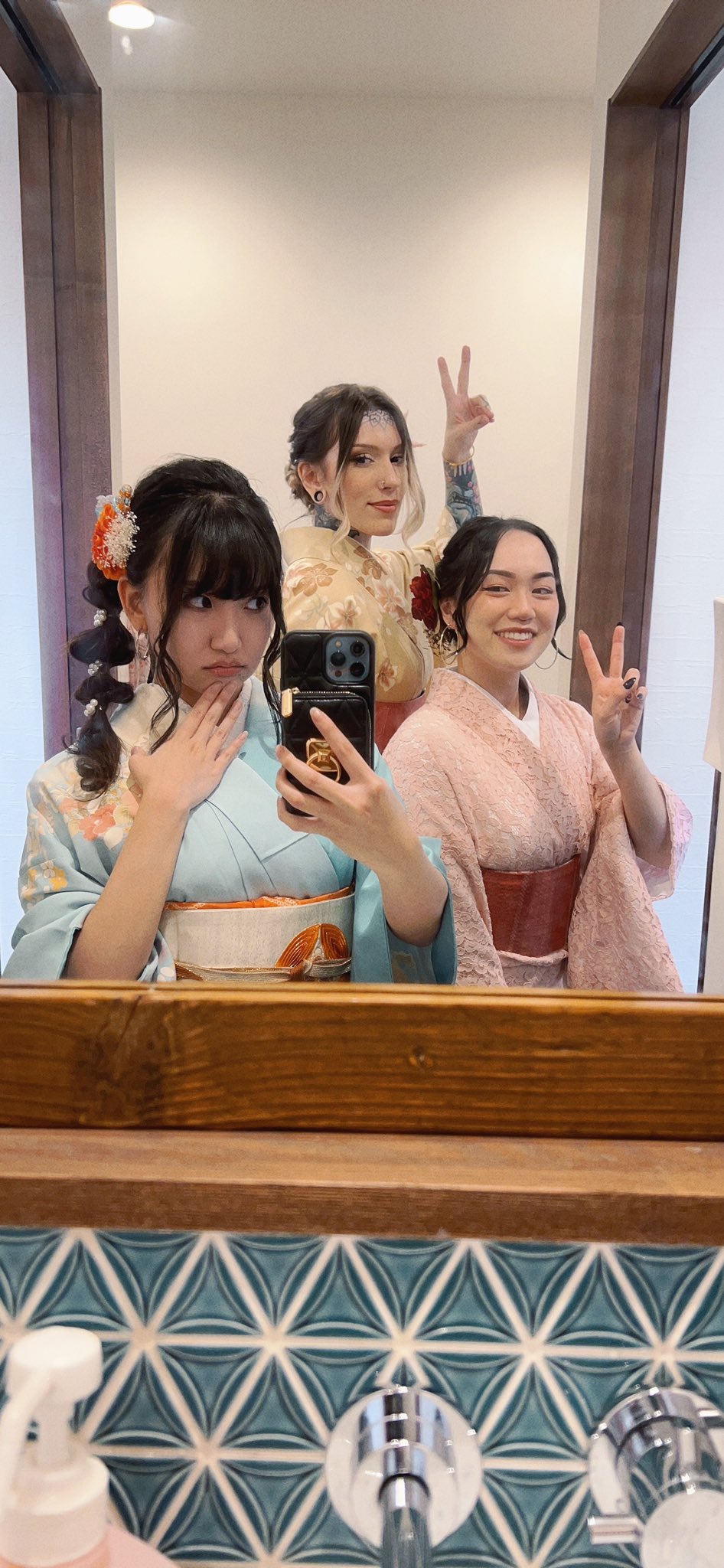 Aria Kimono | Scrolller