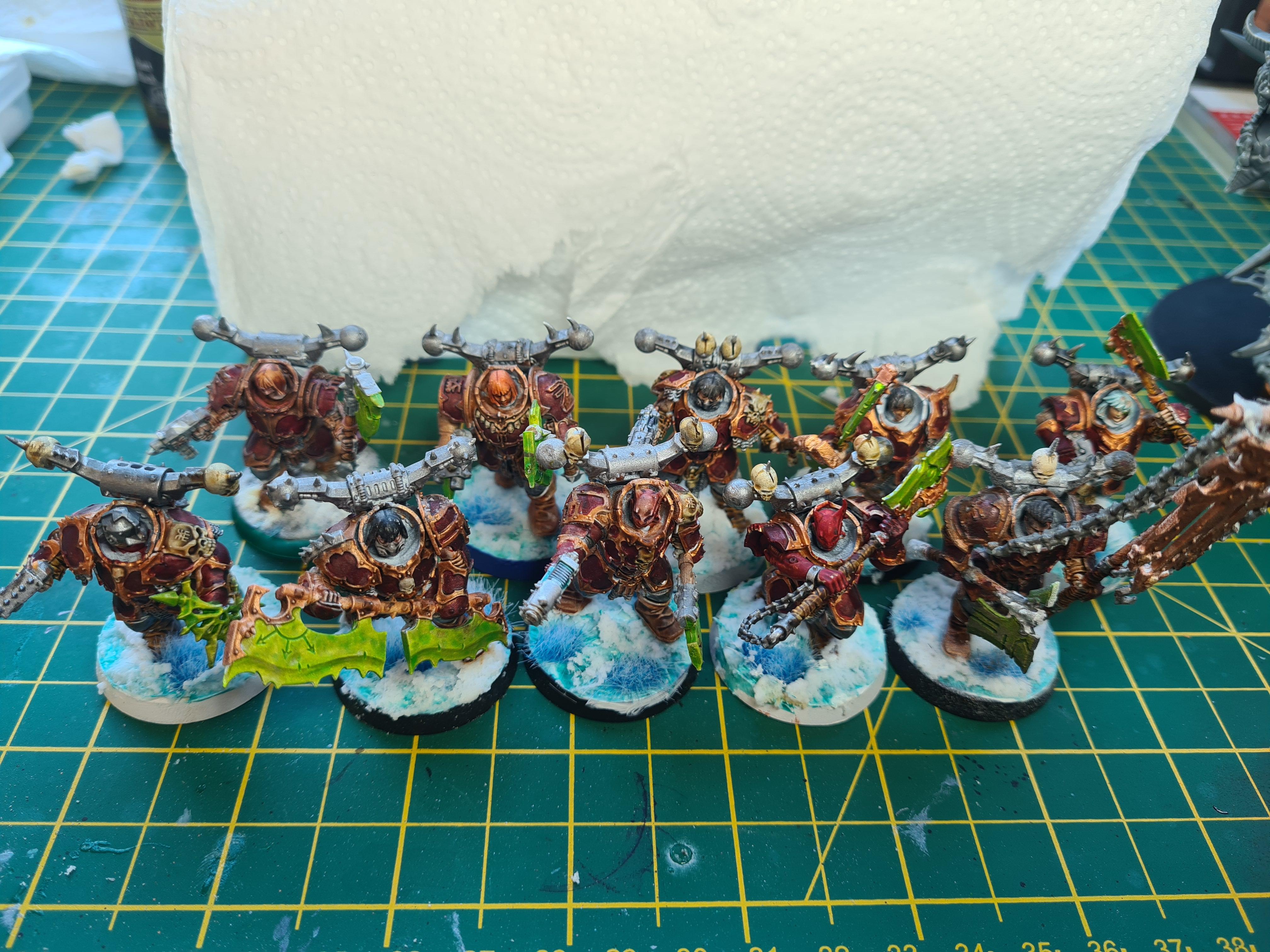 10 Khorne Berzerkers Completed | Scrolller