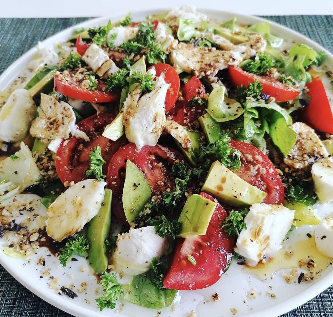 [homemade] gardengrown salads | Scrolller