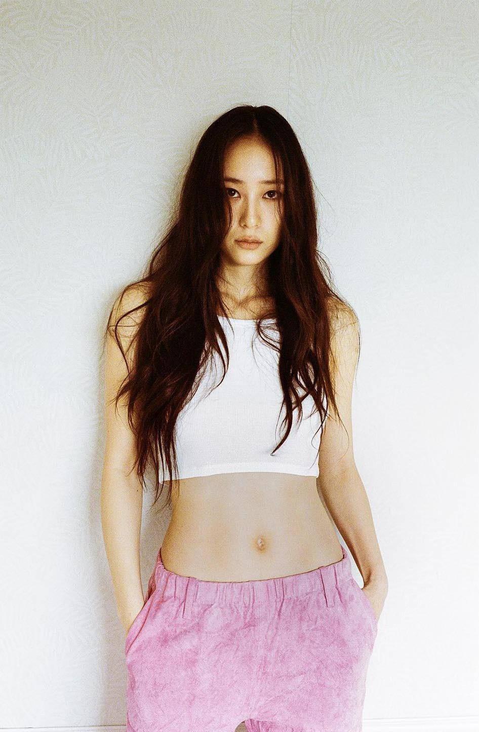 F(x) Krystal Jung - “Behind The Blinds” (Magazine Photoshoot and Interview) | Scrolller