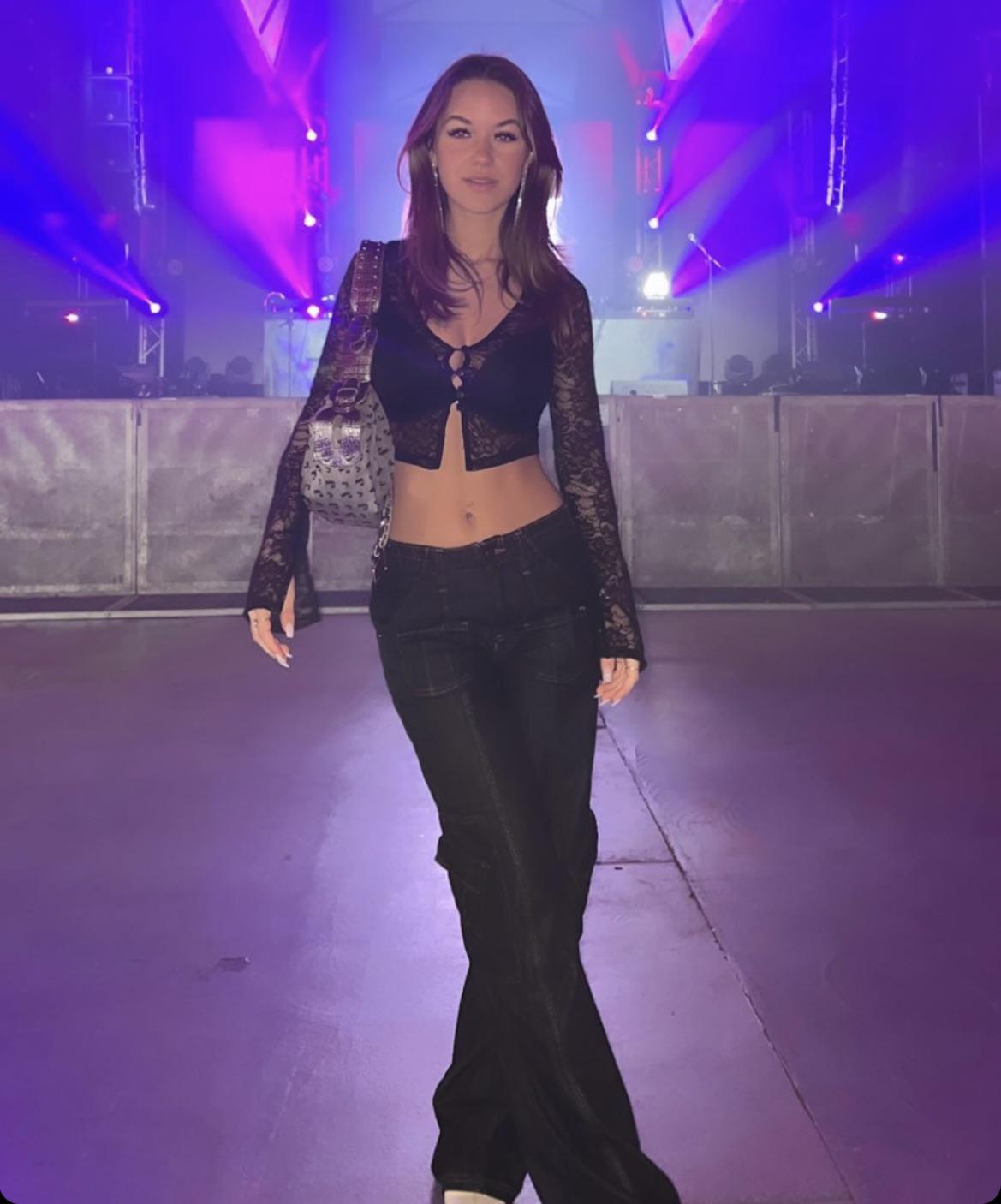 Olive Angus | Scrolller