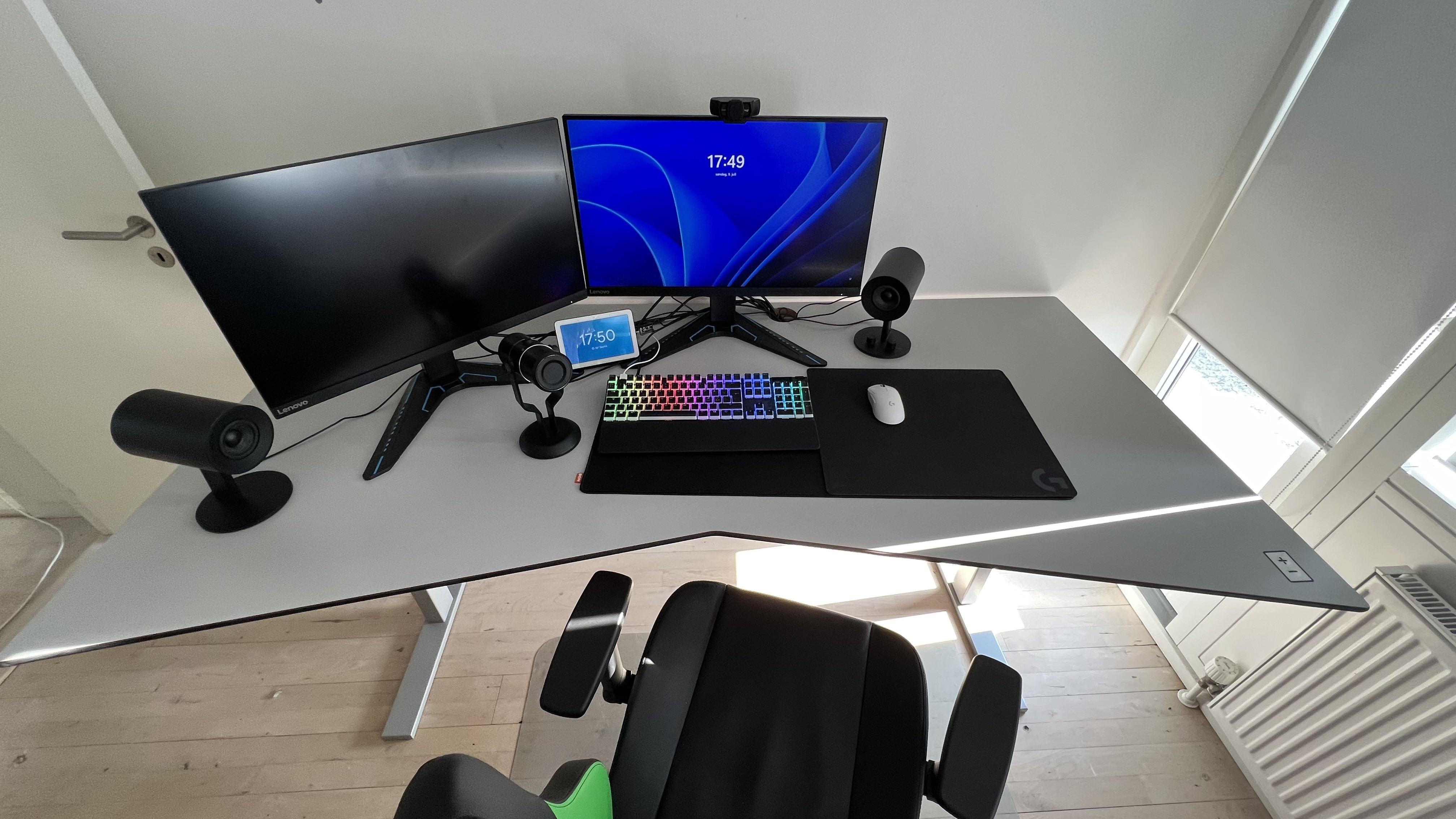 Well, here's my battle station | Scrolller