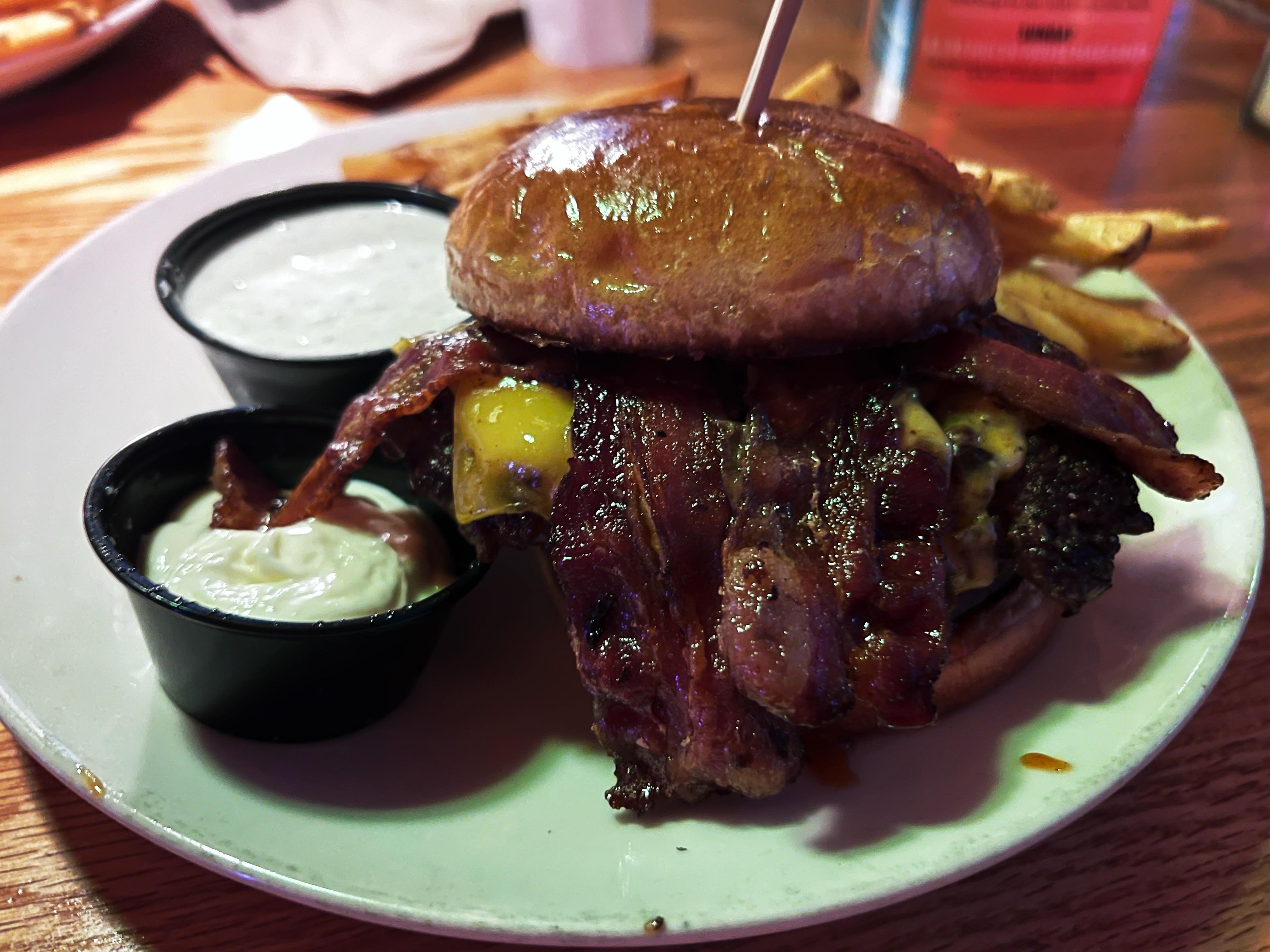Whole Lotta Bacon Burger at Applebee’s | Scrolller
