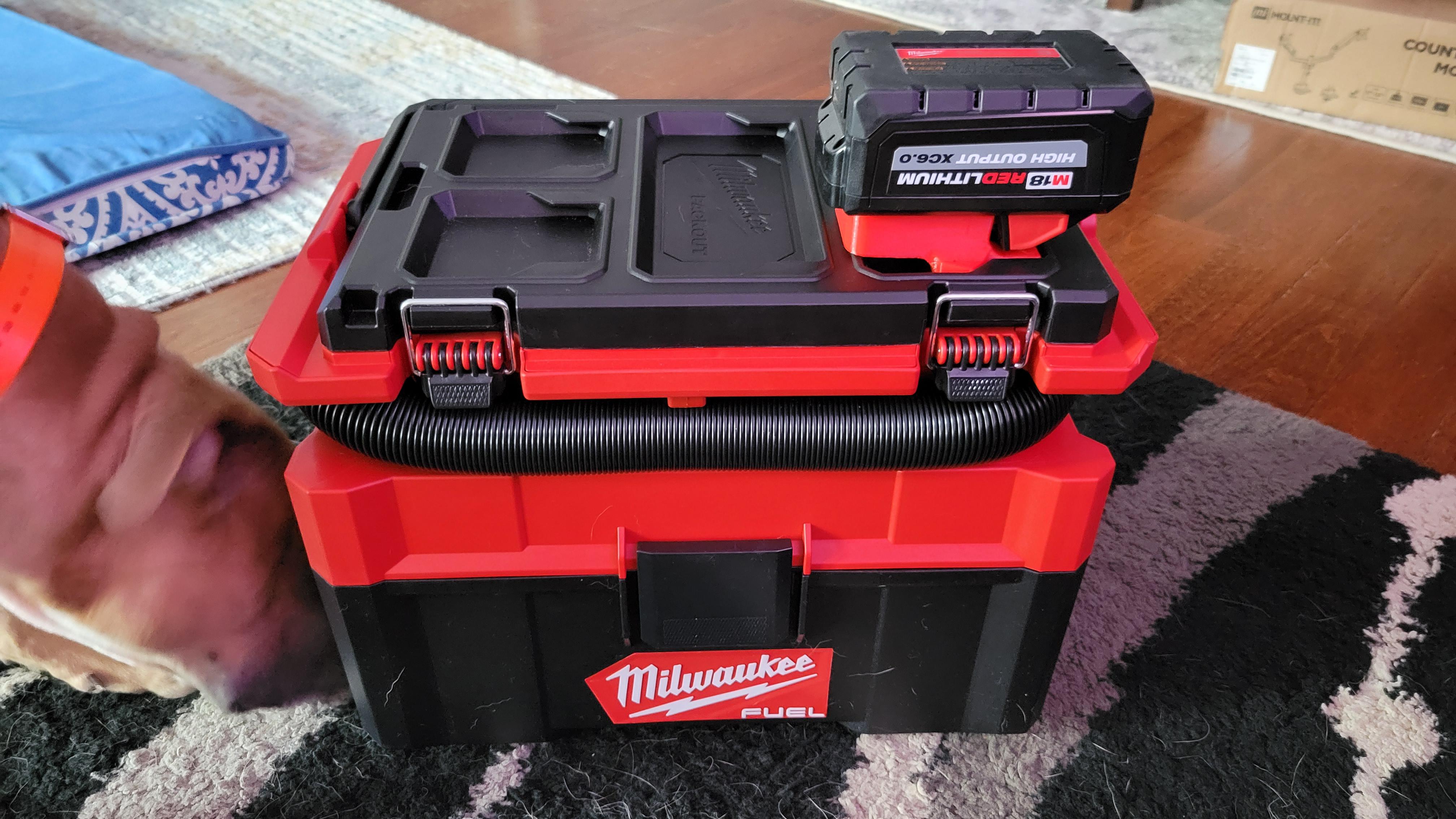 Needed to carry more batteries with my new vacuum. Made and printed some battery holders that ...