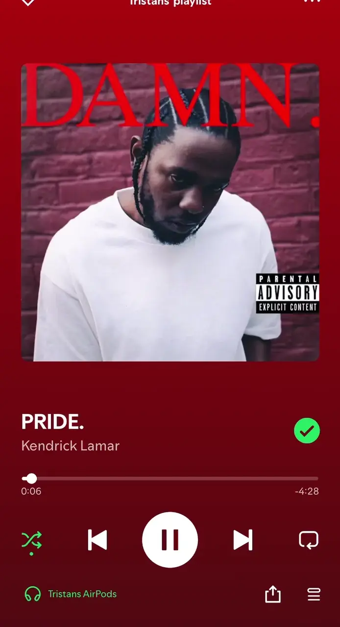 Why do my AirPods keep doing this | Scrolller