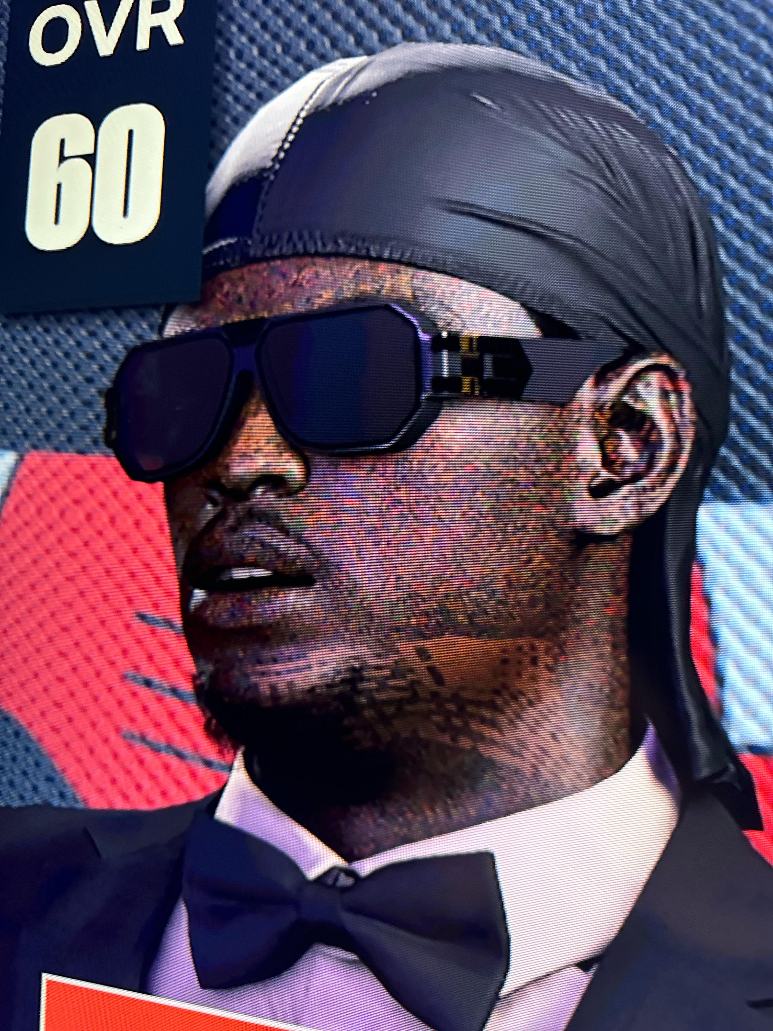 Why does my 2k character have this | Scrolller