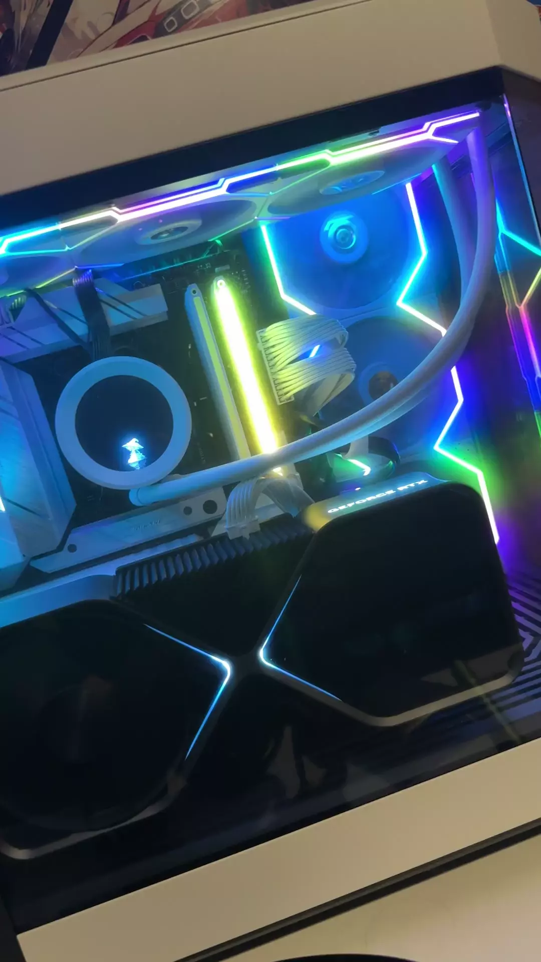 Why is my dominator titanium flashing white? | Scrolller