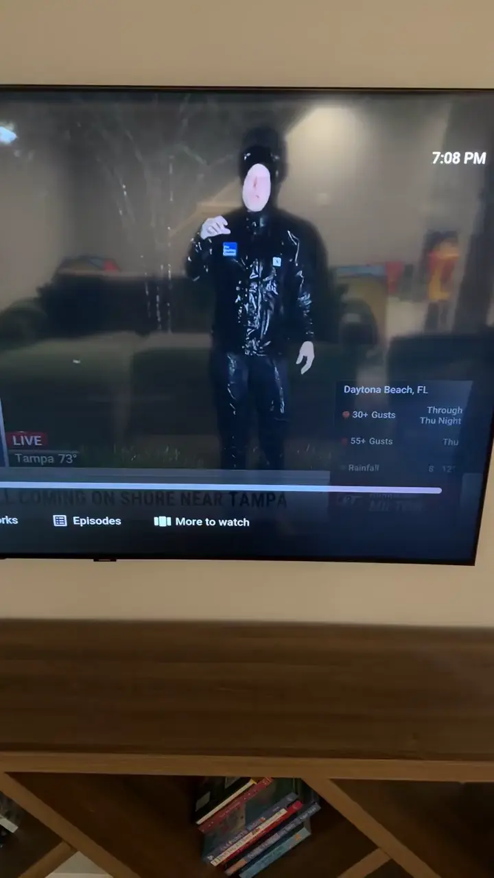 Working overtime | Scrolller