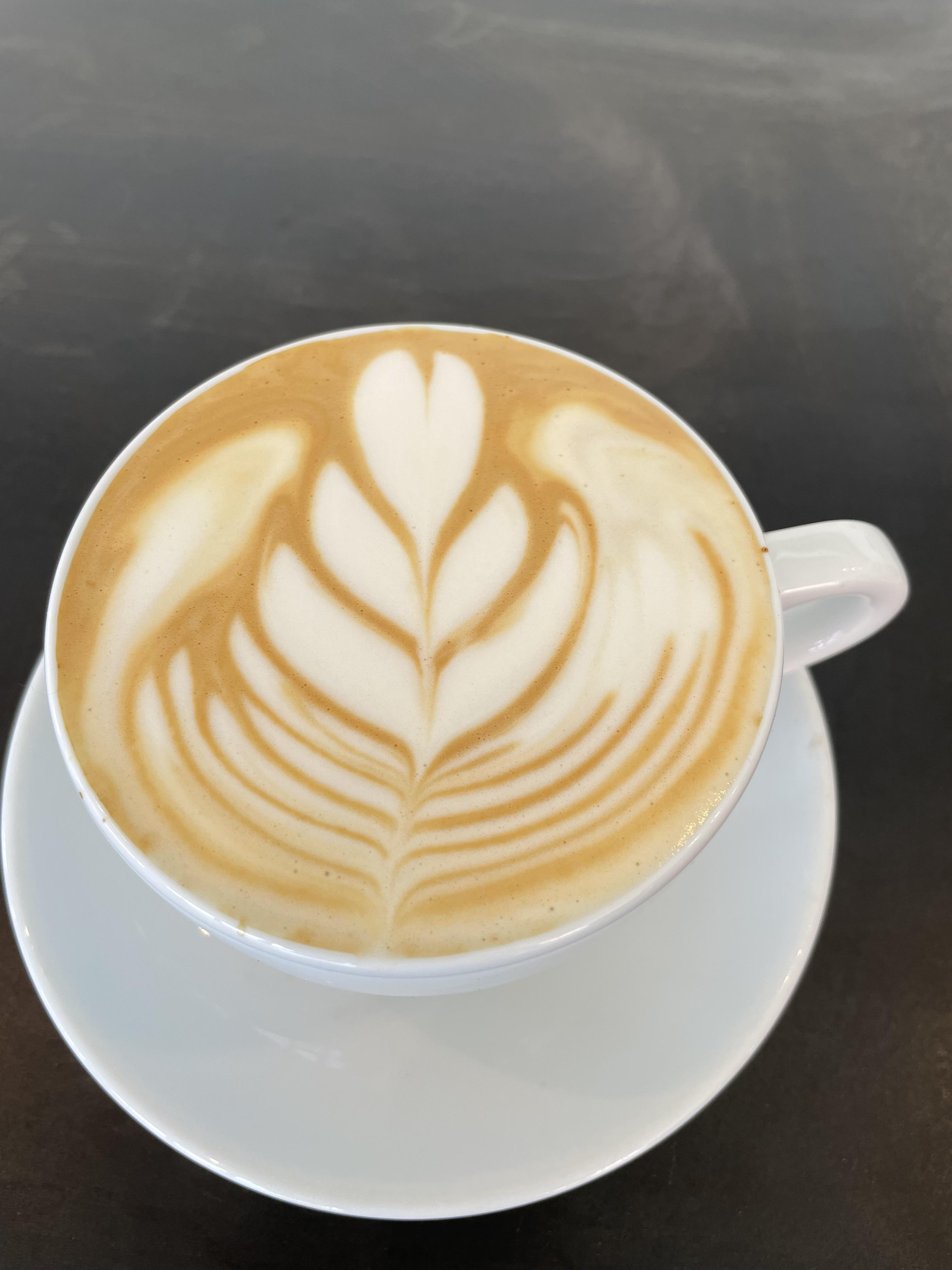 Cortado and latte / first pour of the day! | Scrolller