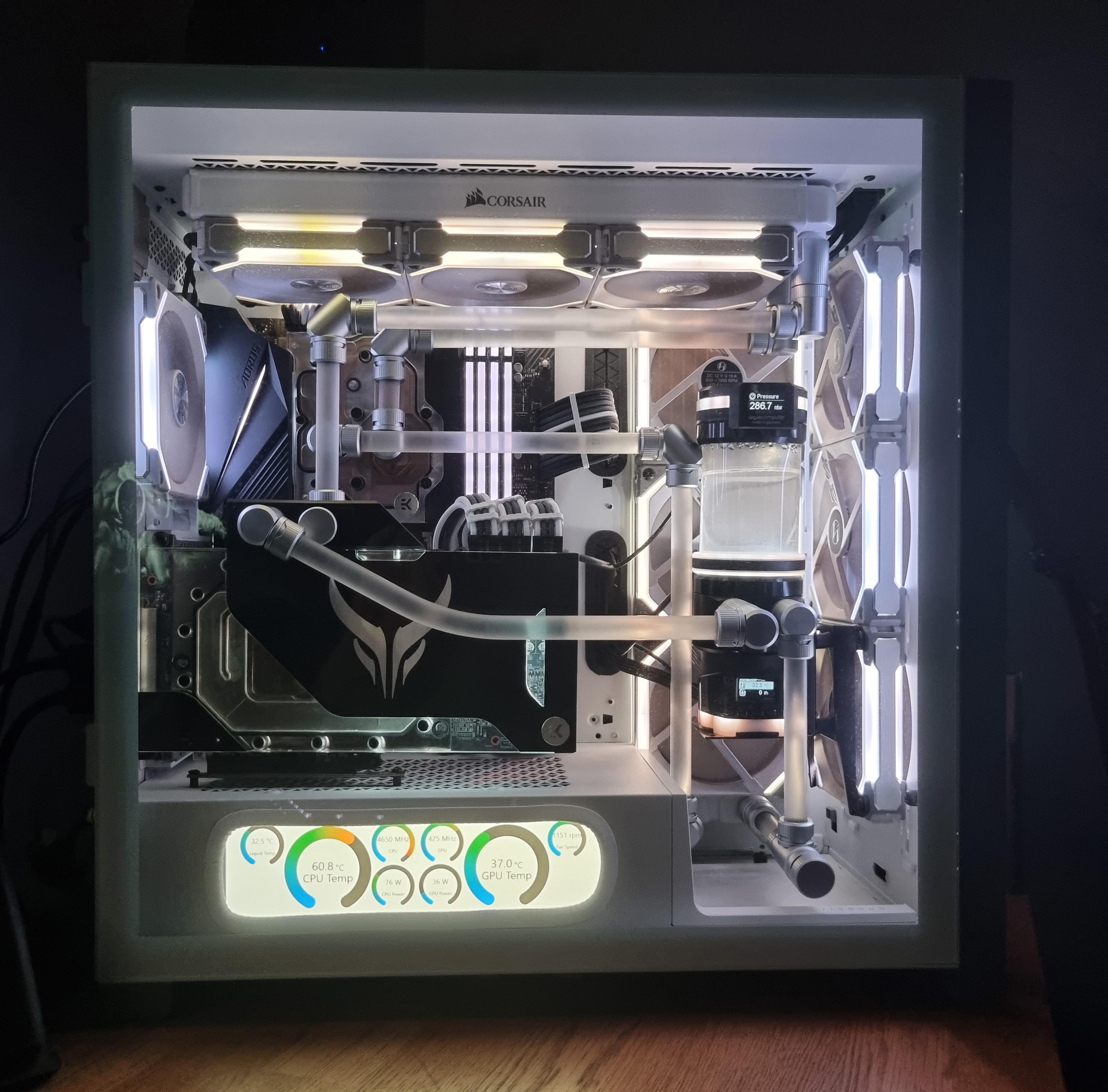 Dark mode | Scrolller