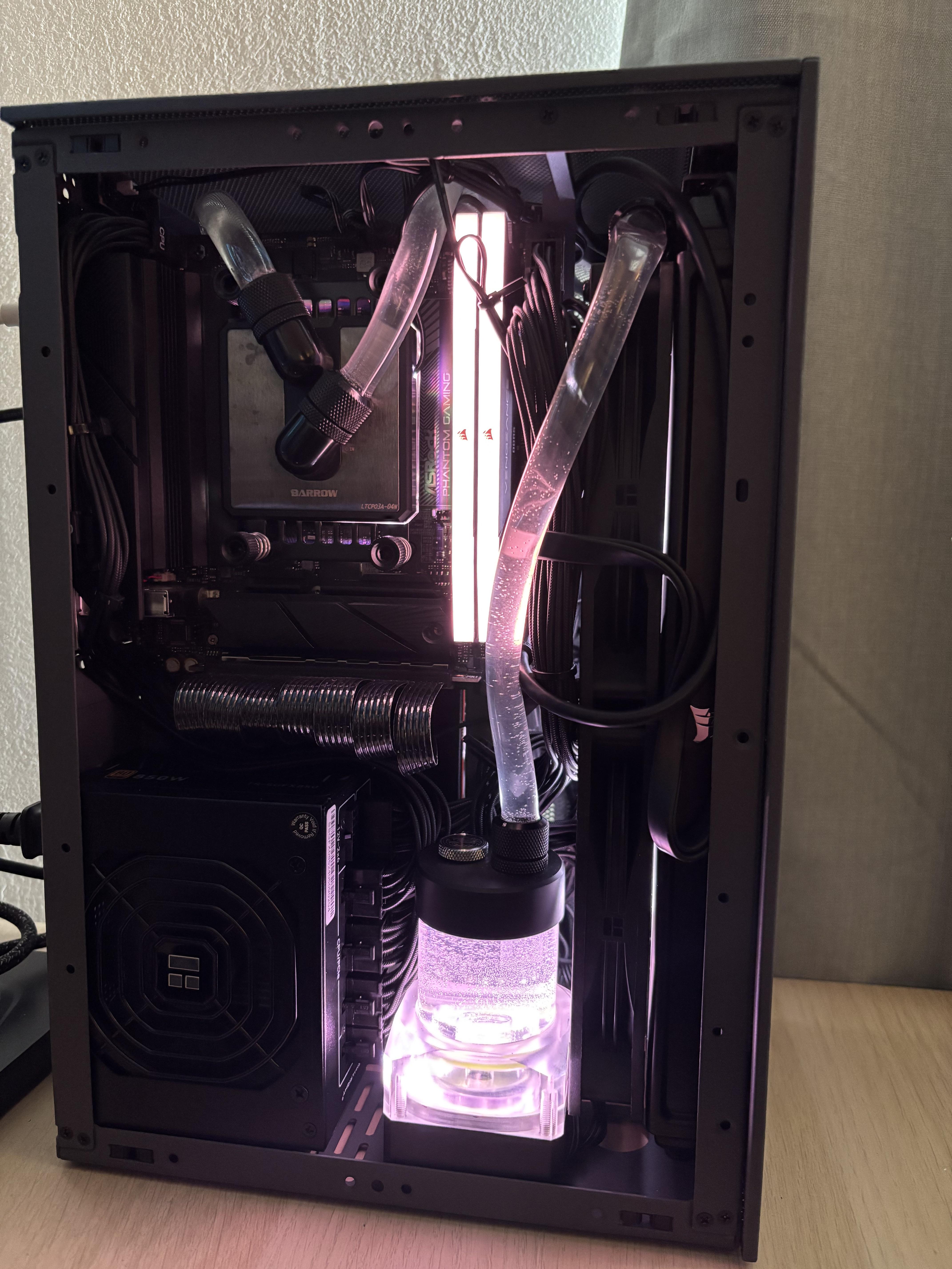 Meshroom S Full Custom loop | Scrolller