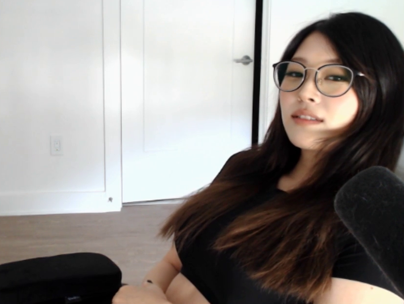 Hyoon in a black top 🖤🔥 | Scrolller