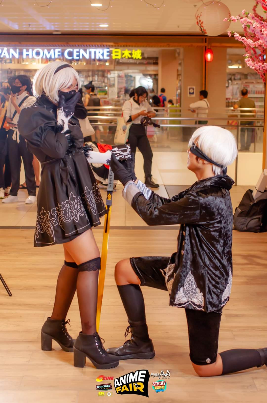 Me (9S) and my girlfriend (2B) | Scrolller