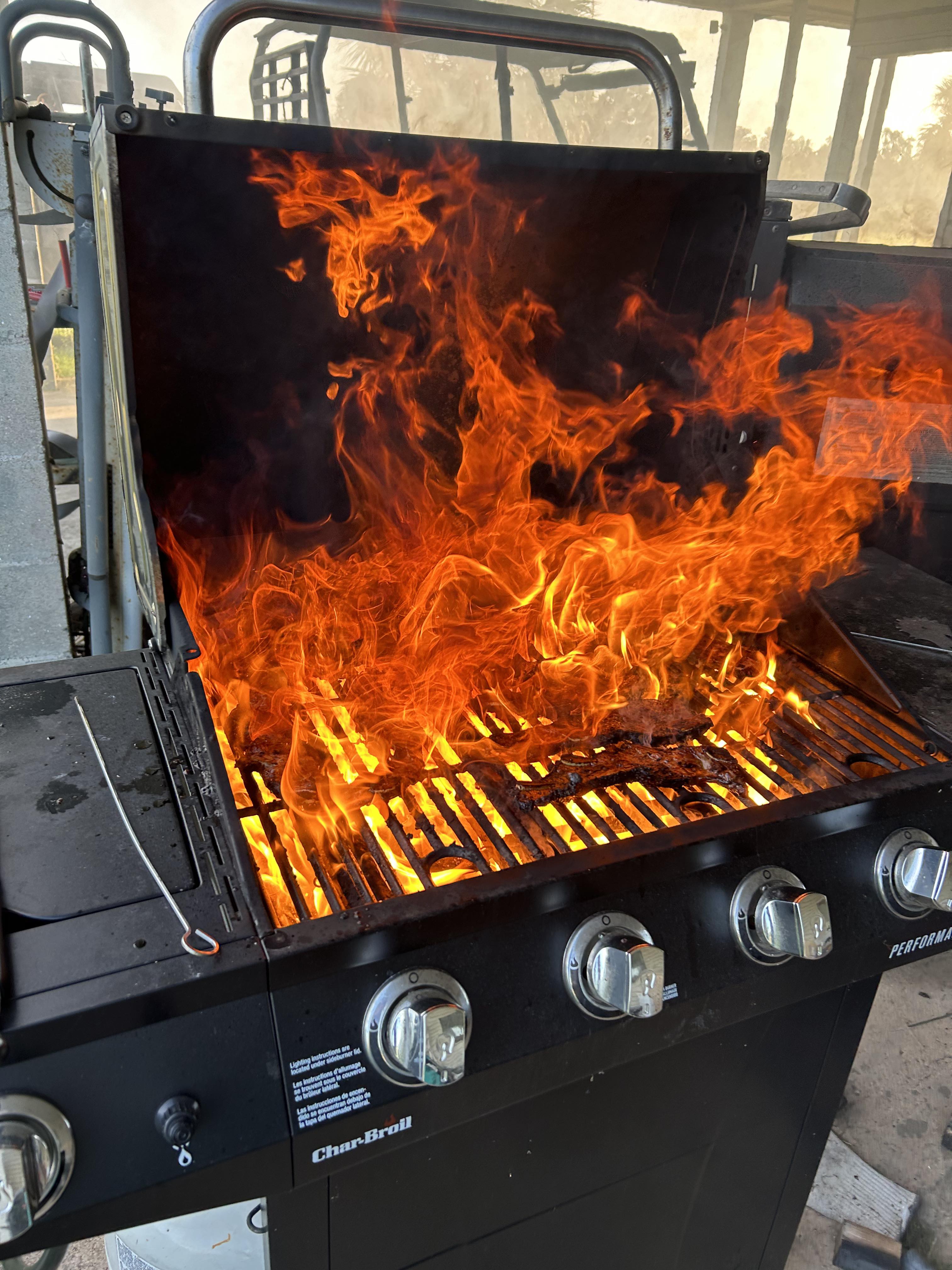 Extra crispy short ribs :( | Scrolller