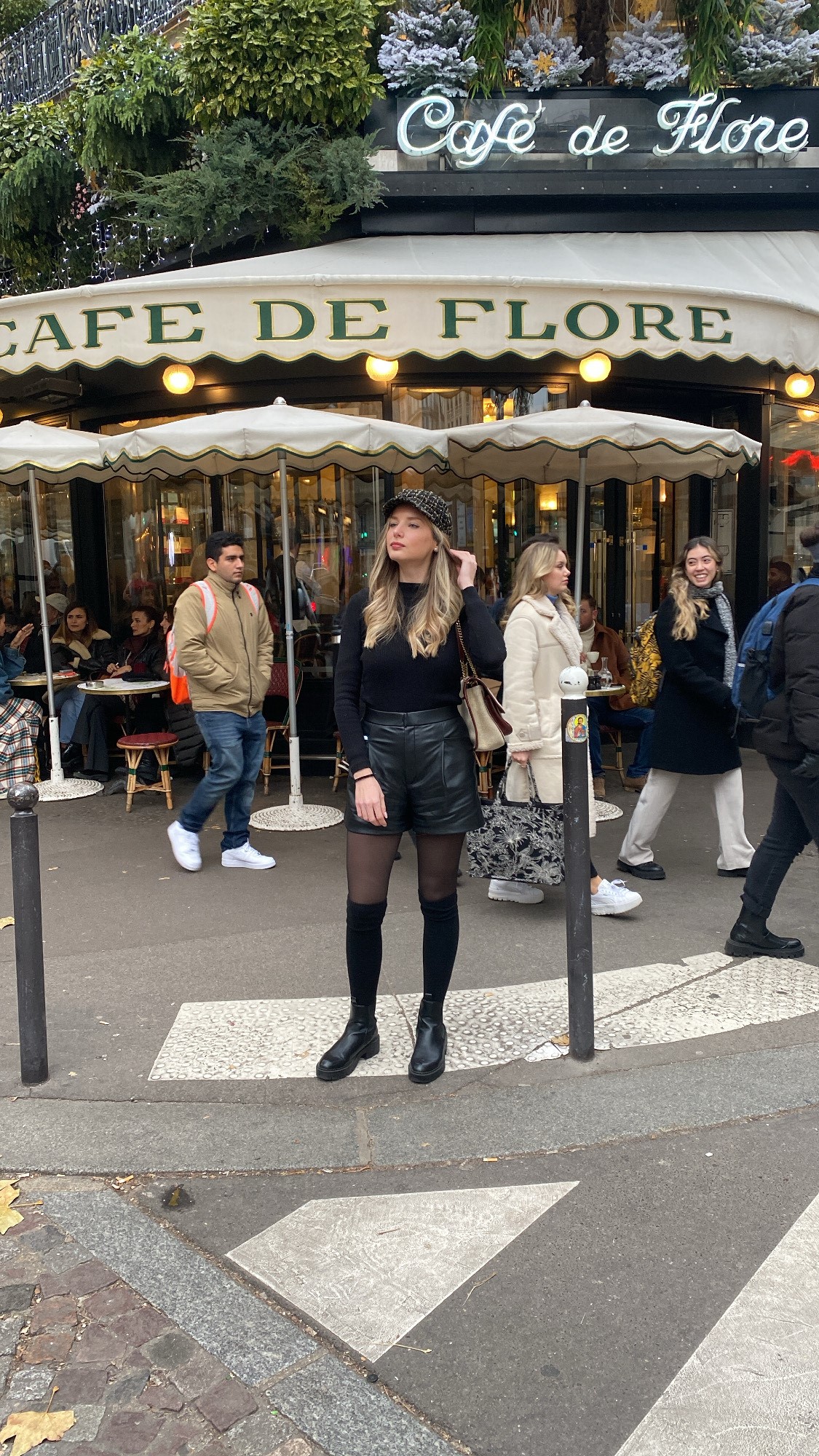 Removing People from background | Scrolller