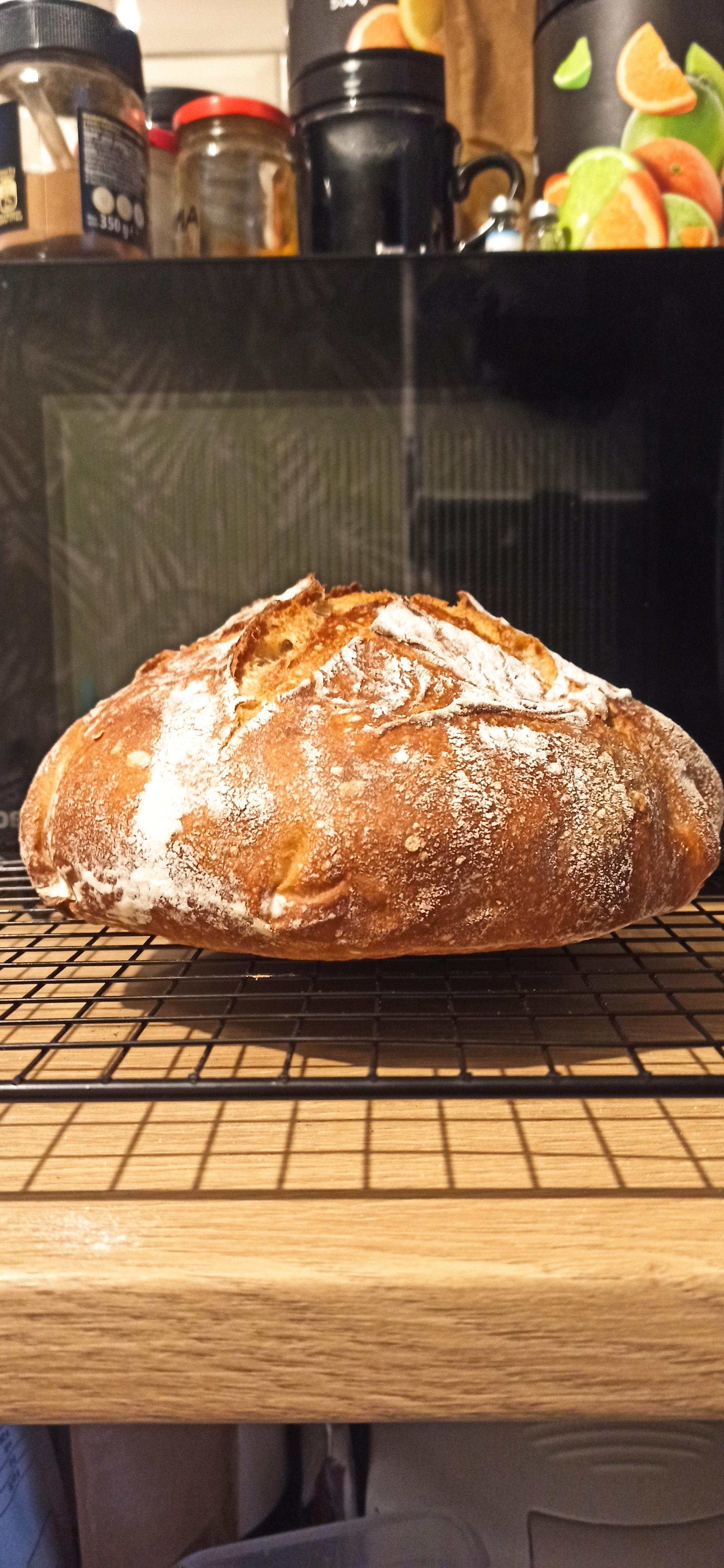 My first bread attempt, using Kenji's 'No-Knead Bread, Revisited' yt video | Scrolller