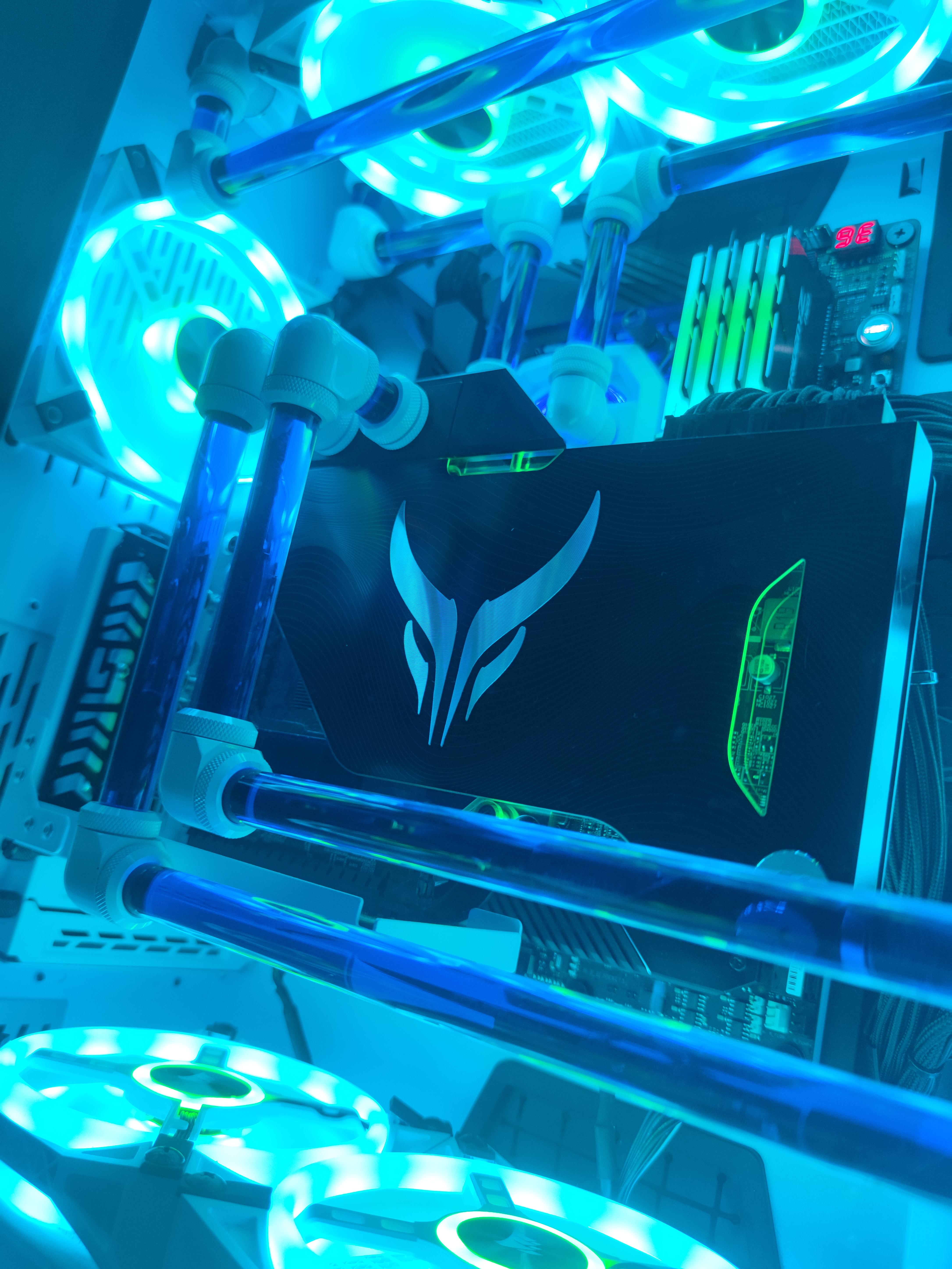 My triple radiator build complete! Specs: Asus Dark Hero/Ryzen 5950/Radeon 6950xt/Gskill 32gb ...