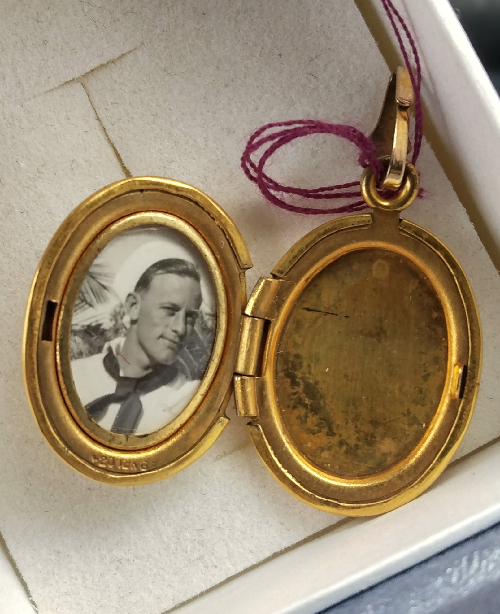 Vintage world war II pendant from a yard sale today- looking for information | Scrolller