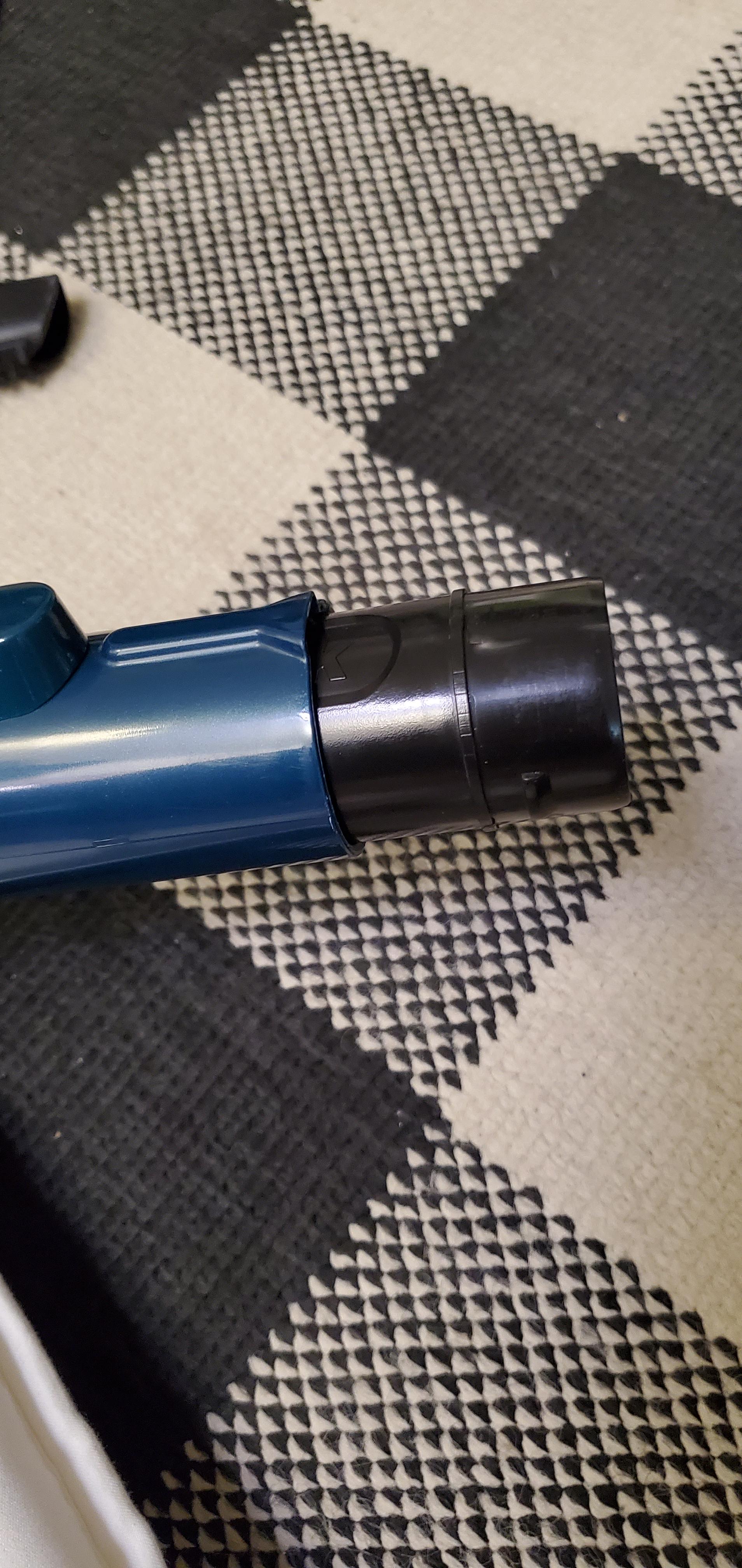 Attachment wand stuck in Shark Vacuum | Scrolller