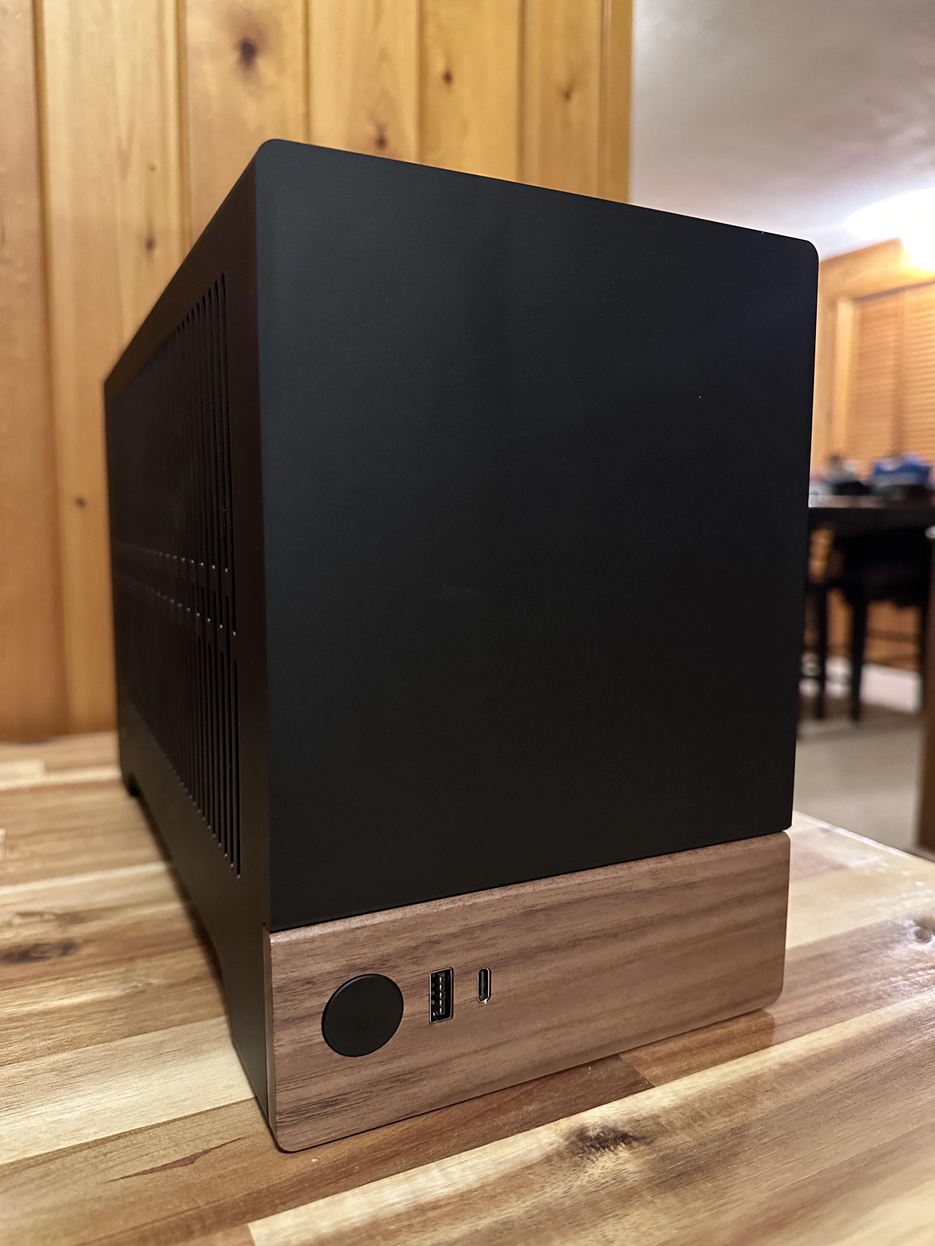 First SFF Build | Scrolller