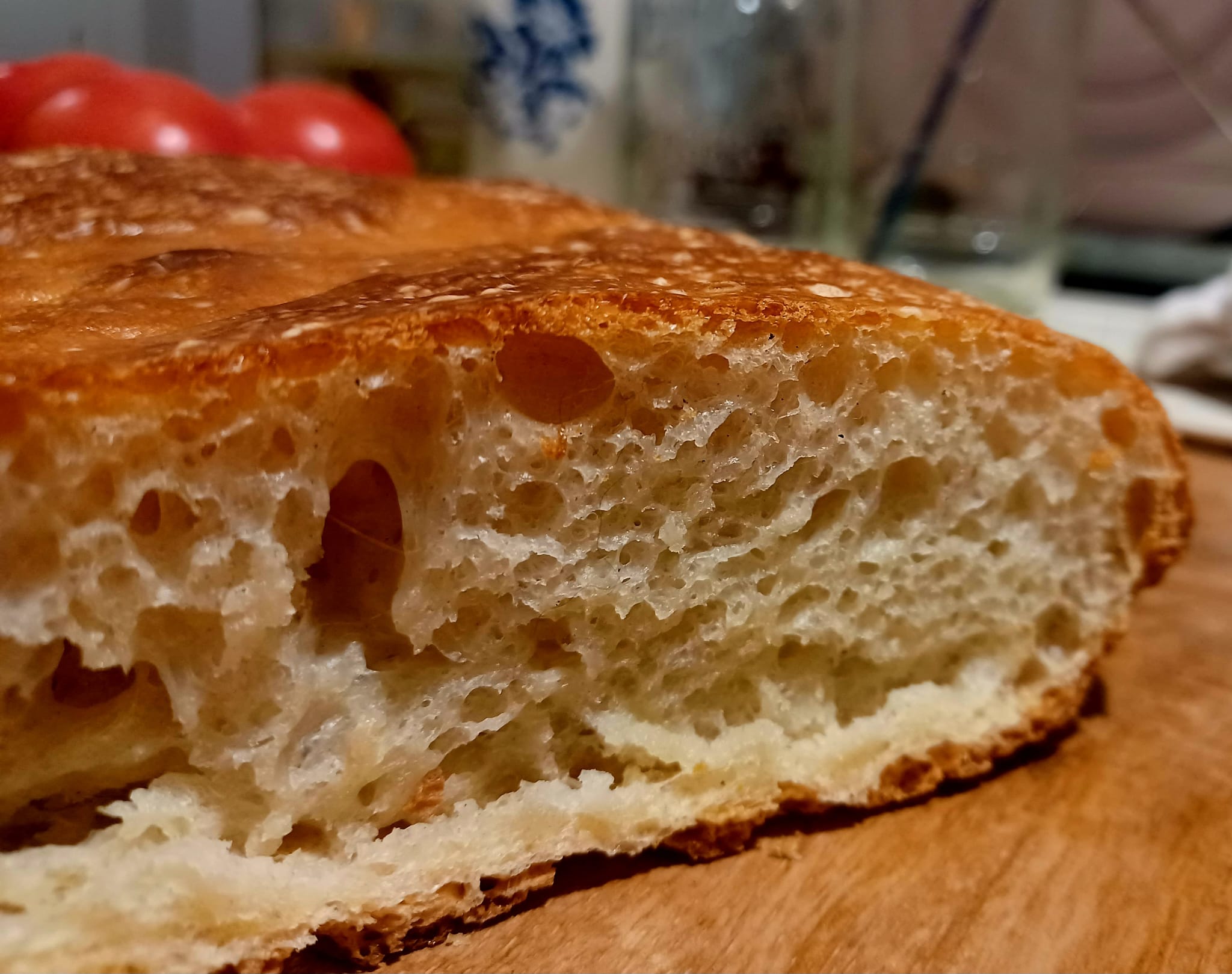 Tried a no-knead, 90% hydration dough by accident bc maths hard, got impatient bc so sticky so ...