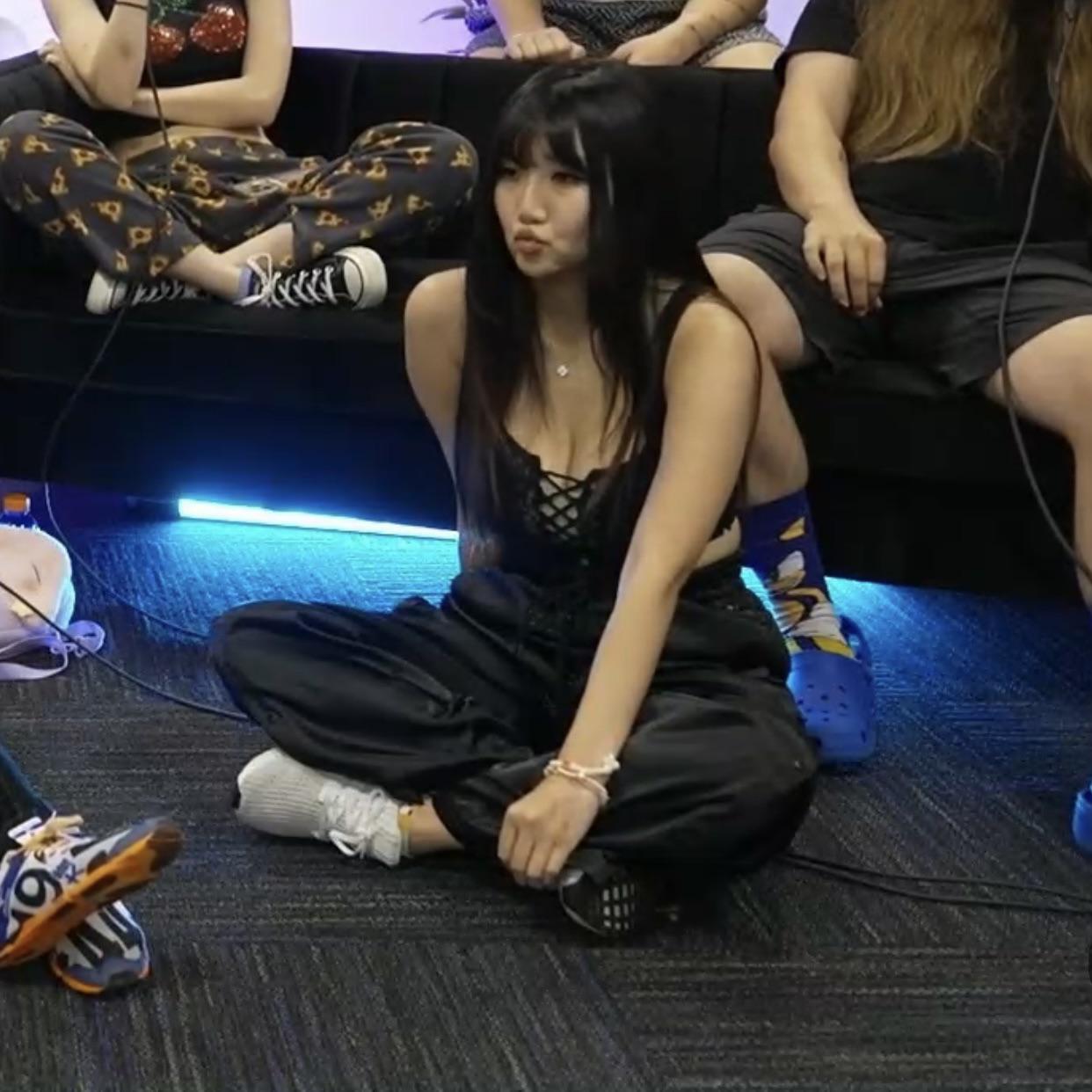 I cannot wait to watch Aria play DDR in this top. | Scrolller