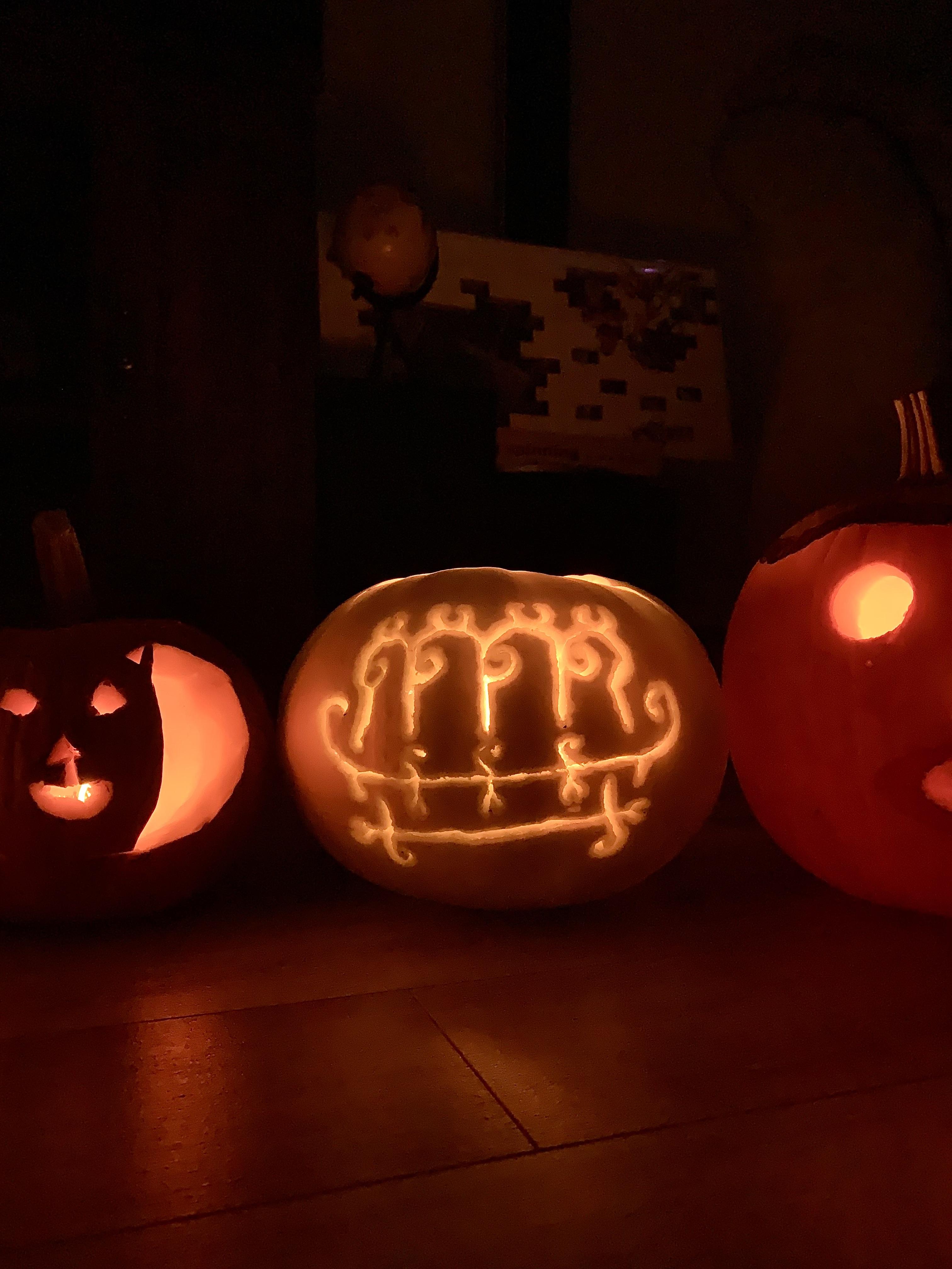 Tried my hand at making a Hereditary Jack O’Lantern | Scrolller