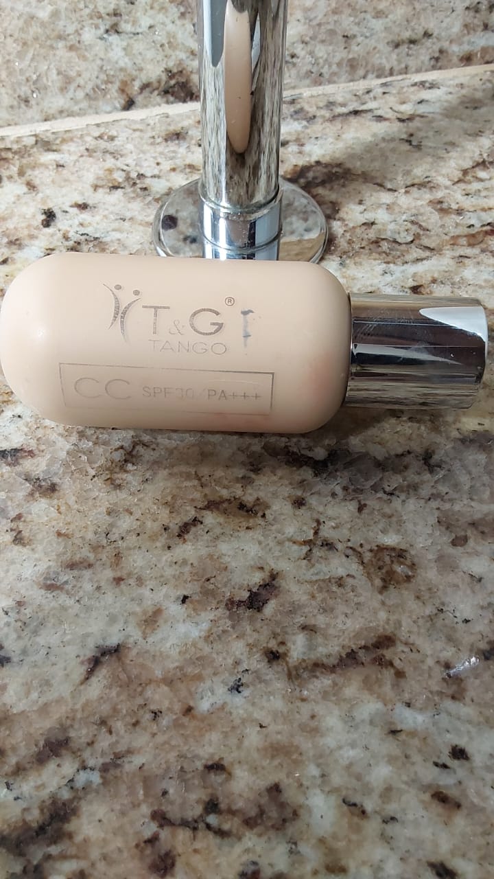 Anyone knows this foundation | Scrolller