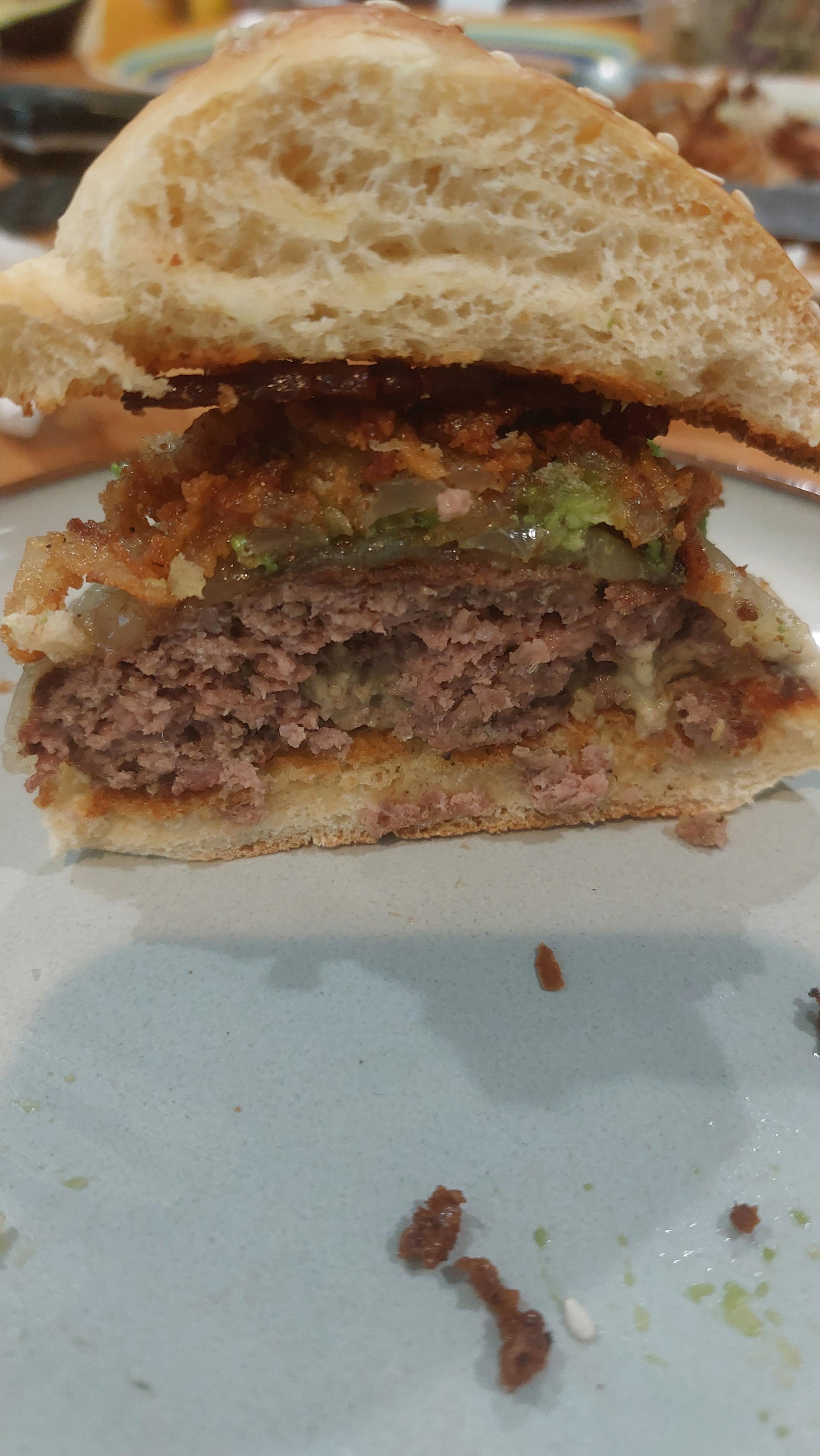 [Homemade] burgers | Scrolller