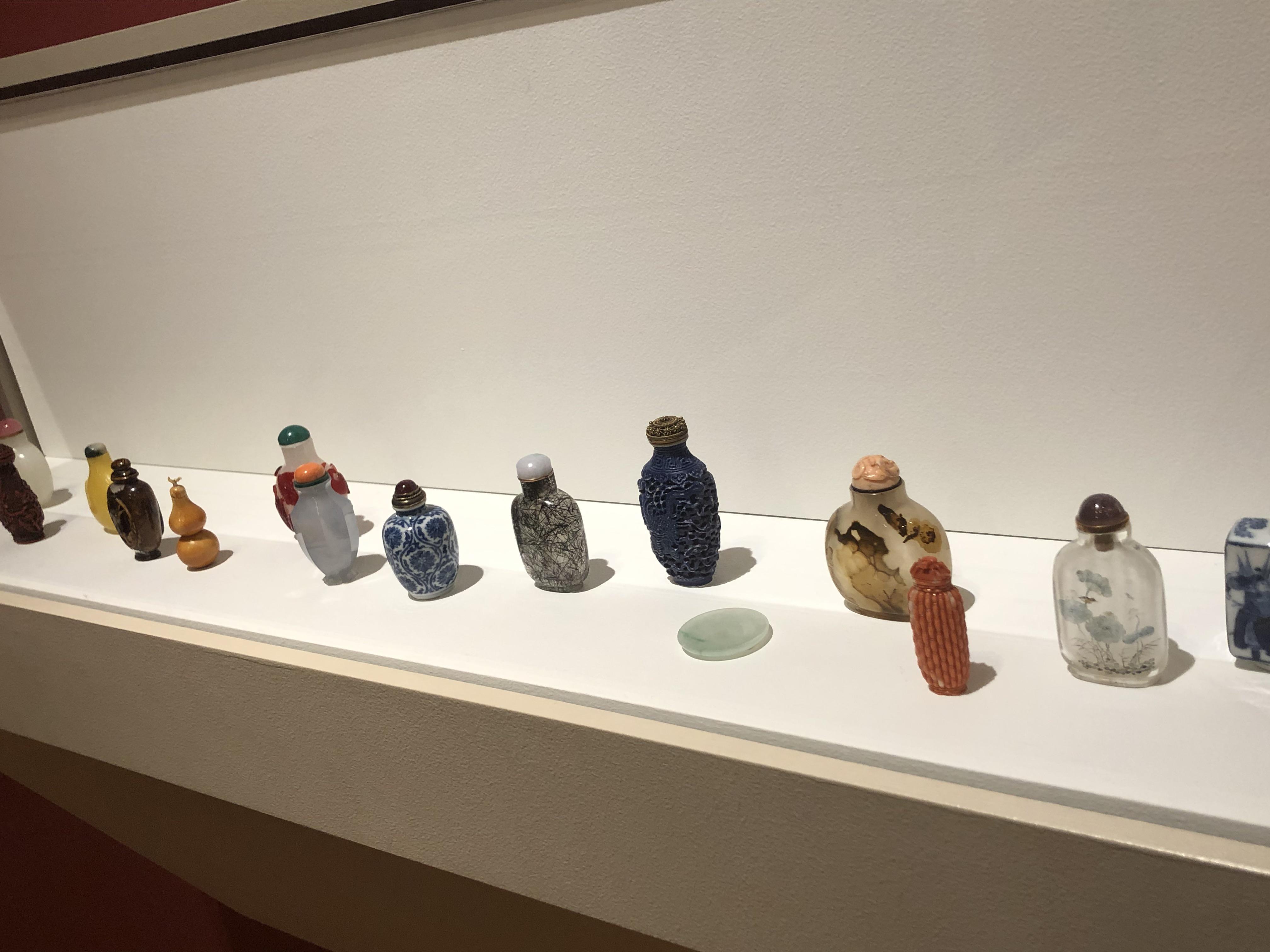 Snuff Bottles | Scrolller