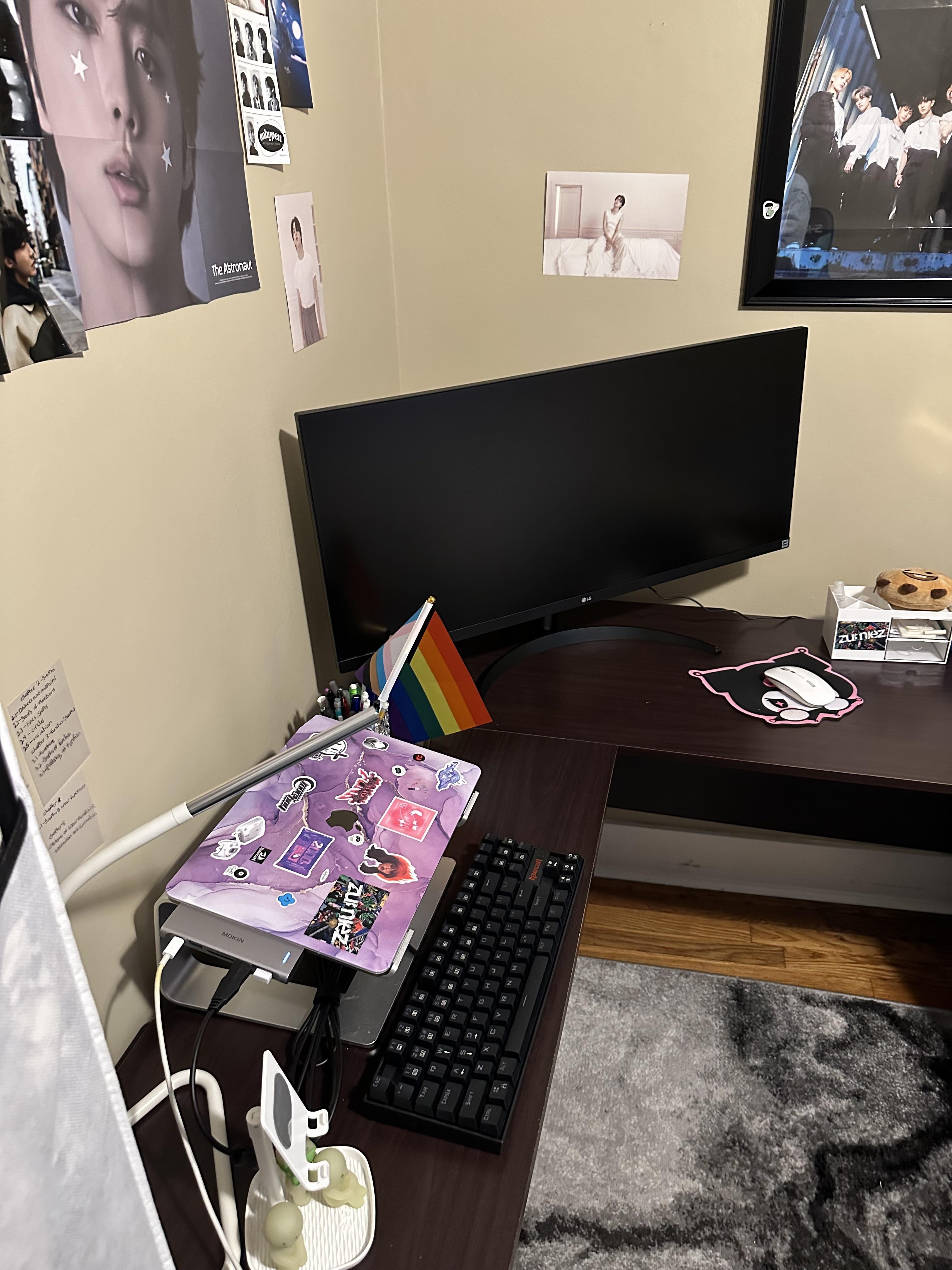 Making a better desk space | Scrolller