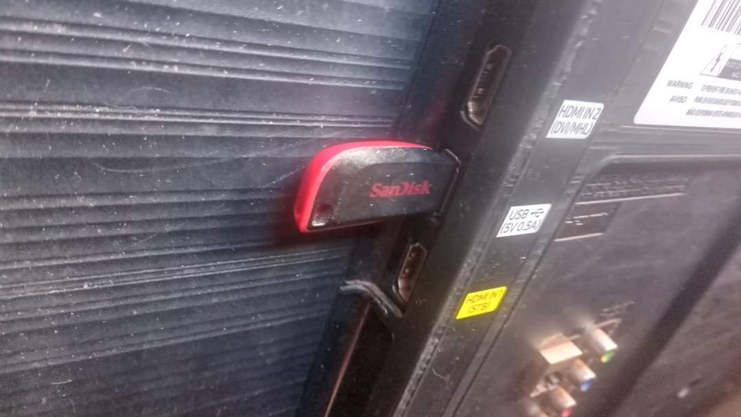 Was bored, so I decided to install Windows XP on my TV | Scrolller