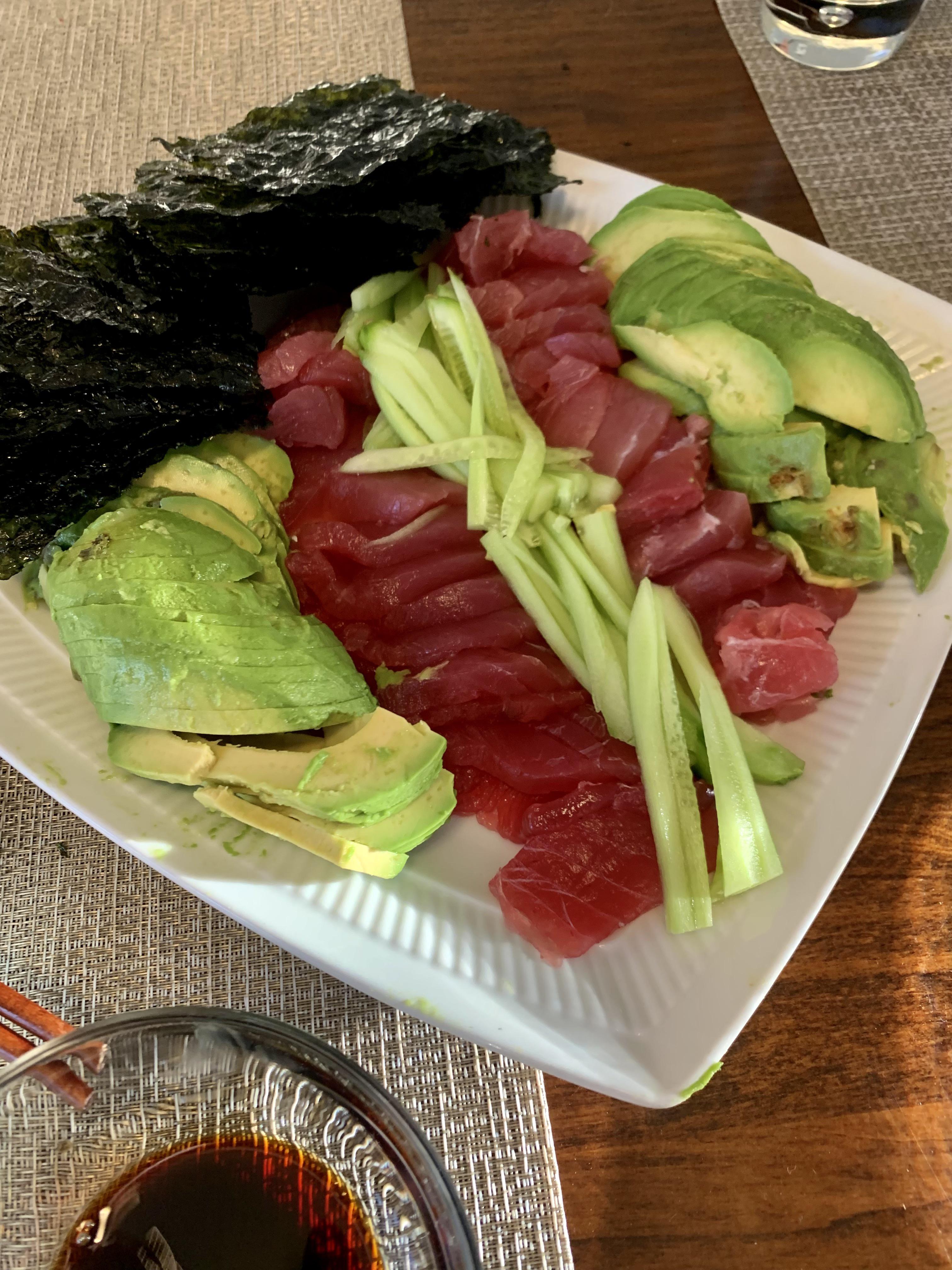 [homemade] tuna sashimi tacos | Scrolller