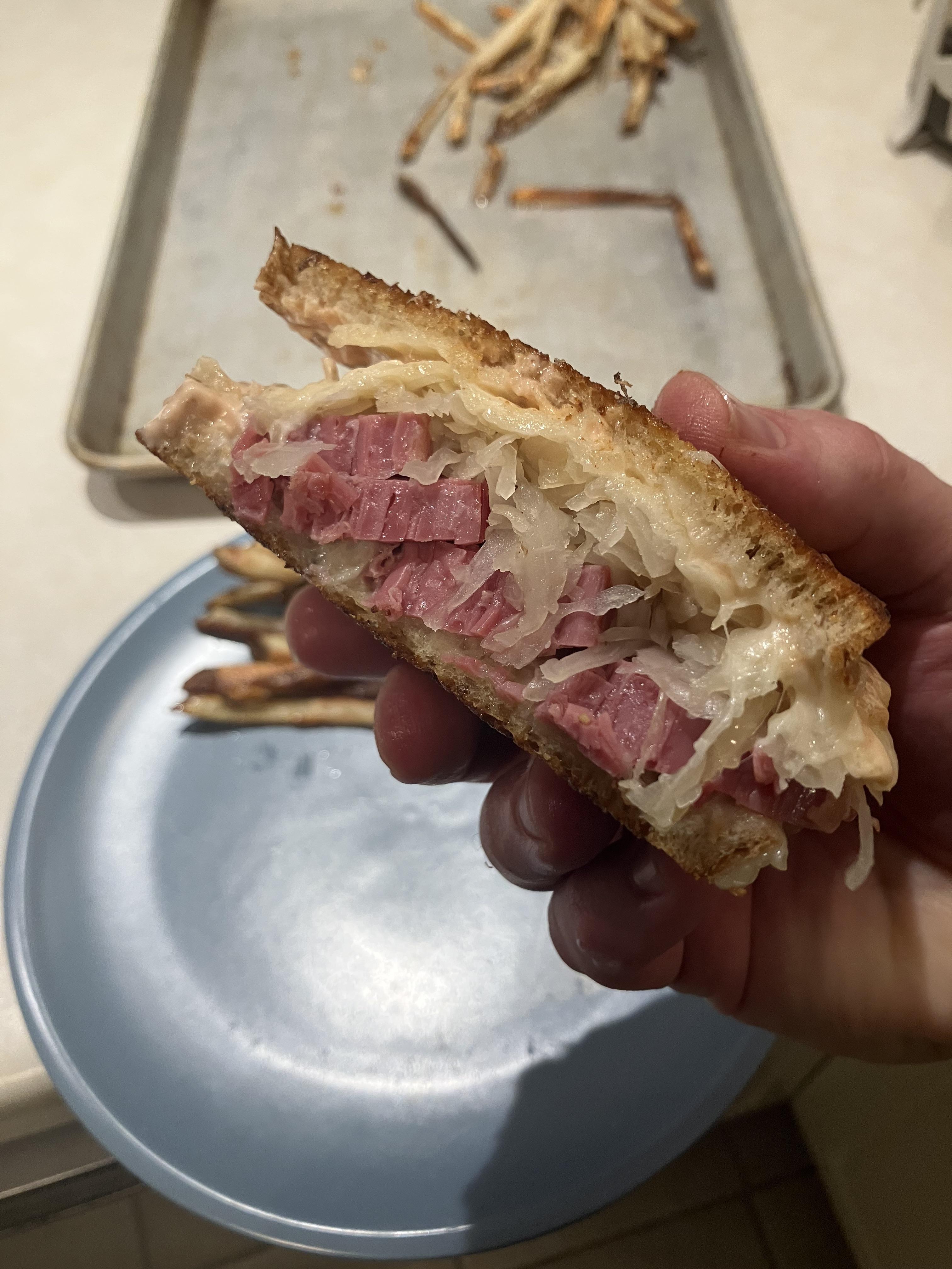 [homemade] reuben | Scrolller