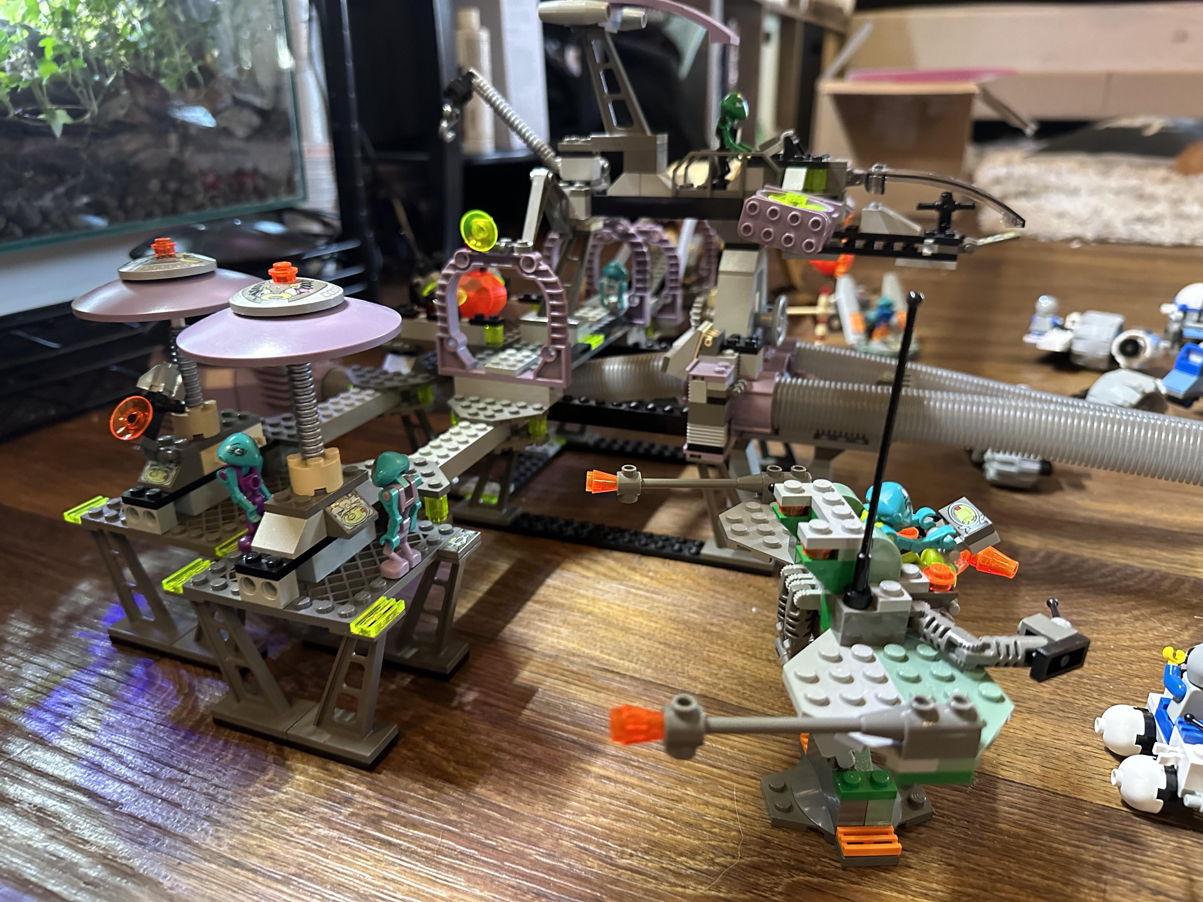 Every Set From Life On Mars | Scrolller