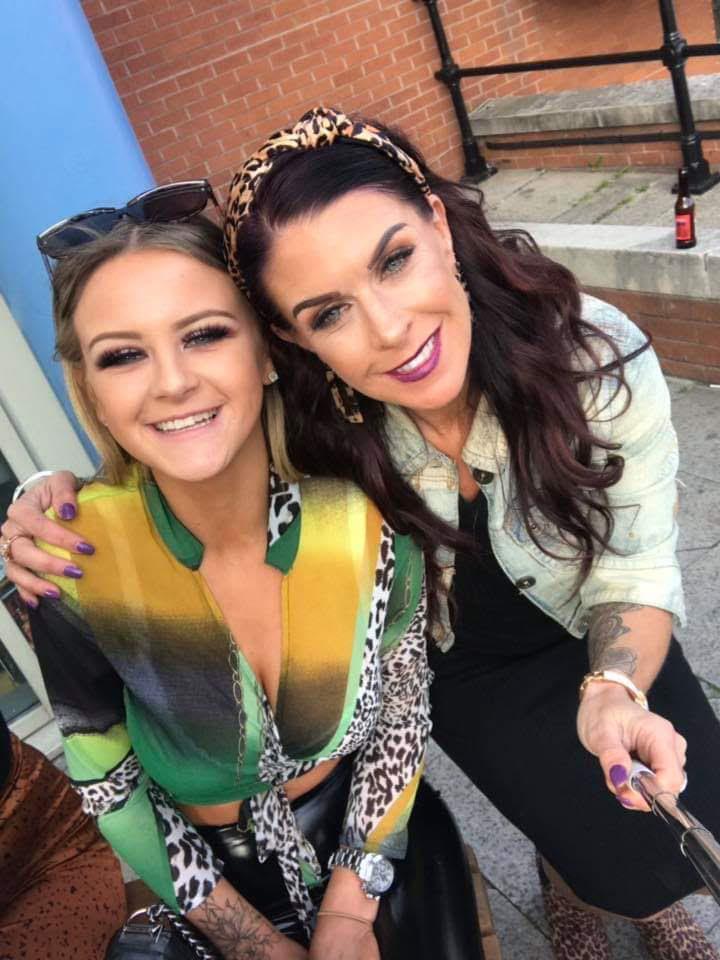 [2] Smiley | Scrolller