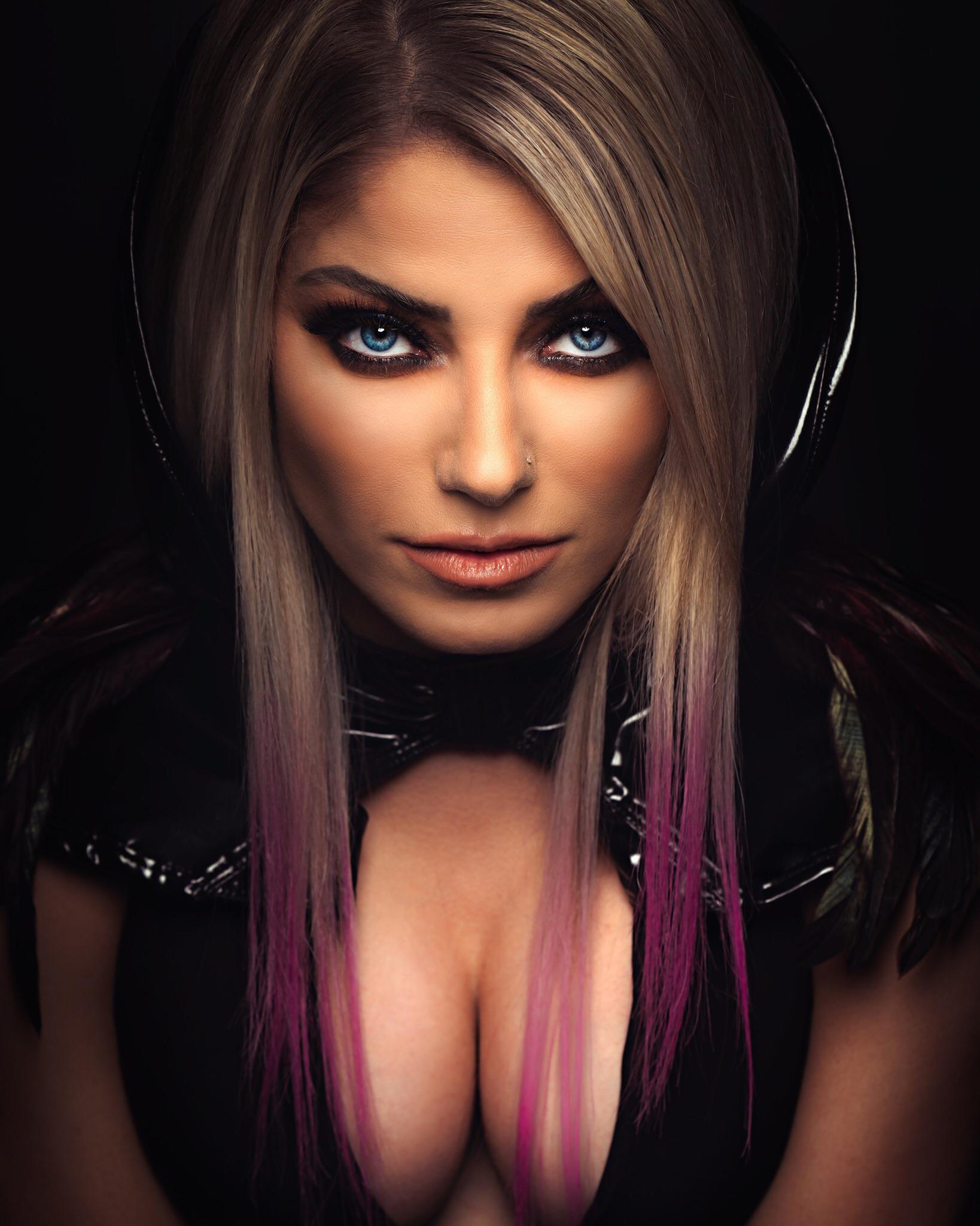 Alexa Bliss | Scrolller