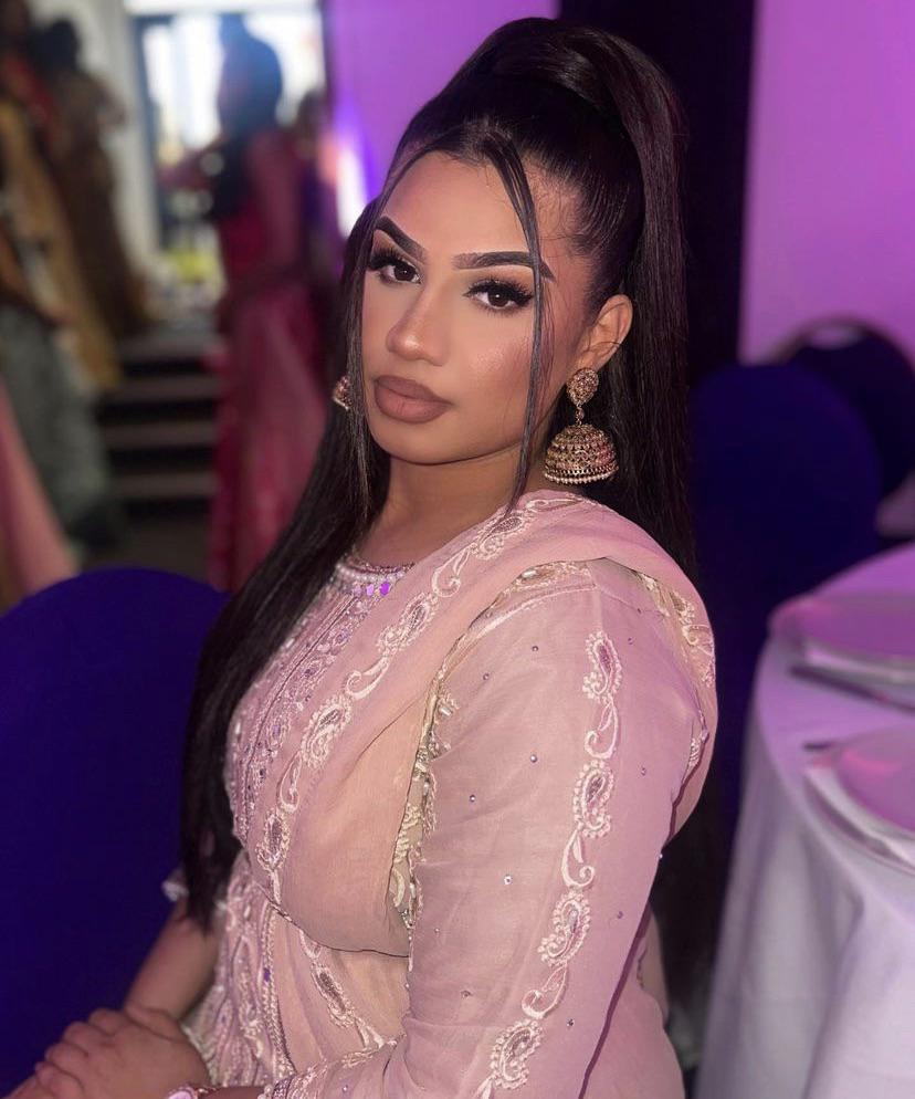 Anyone wanna chat dm me | Scrolller