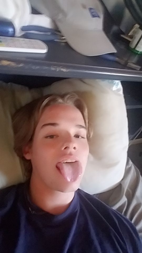 Need a dominant big dick to use me im a submissive obedient whiteboi femboy that wants to be ...