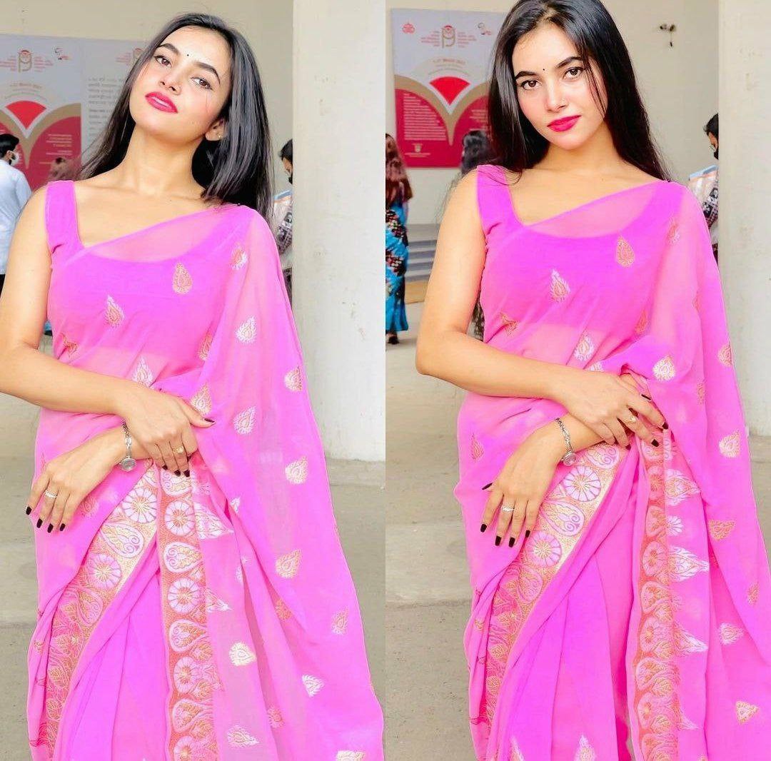 Arpa Roy 30 Oct Pics & 7 Vide⁰s | Scrolller